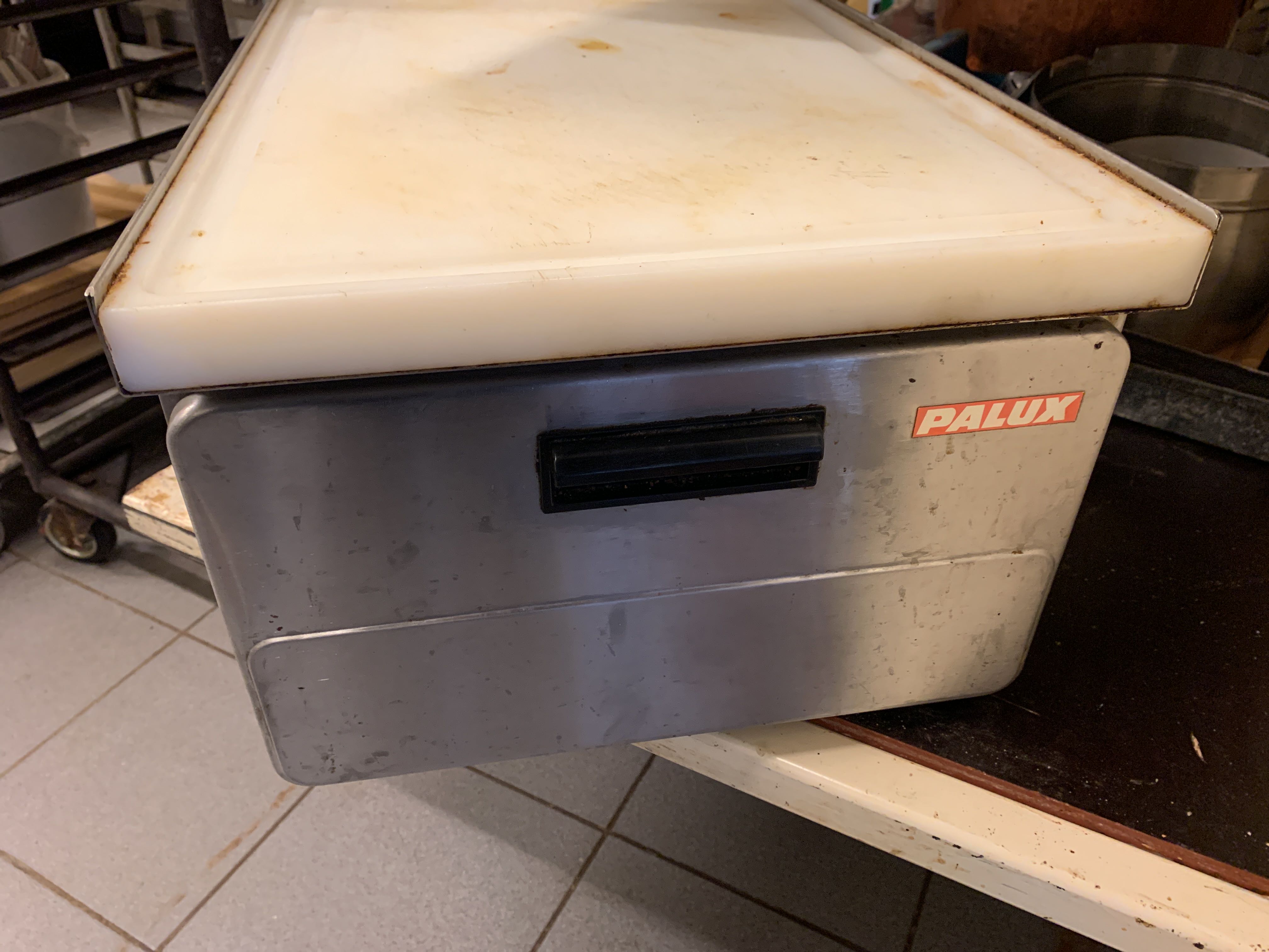 Cutting board box Palux - PS Auction - We value the future - Largest in ...
