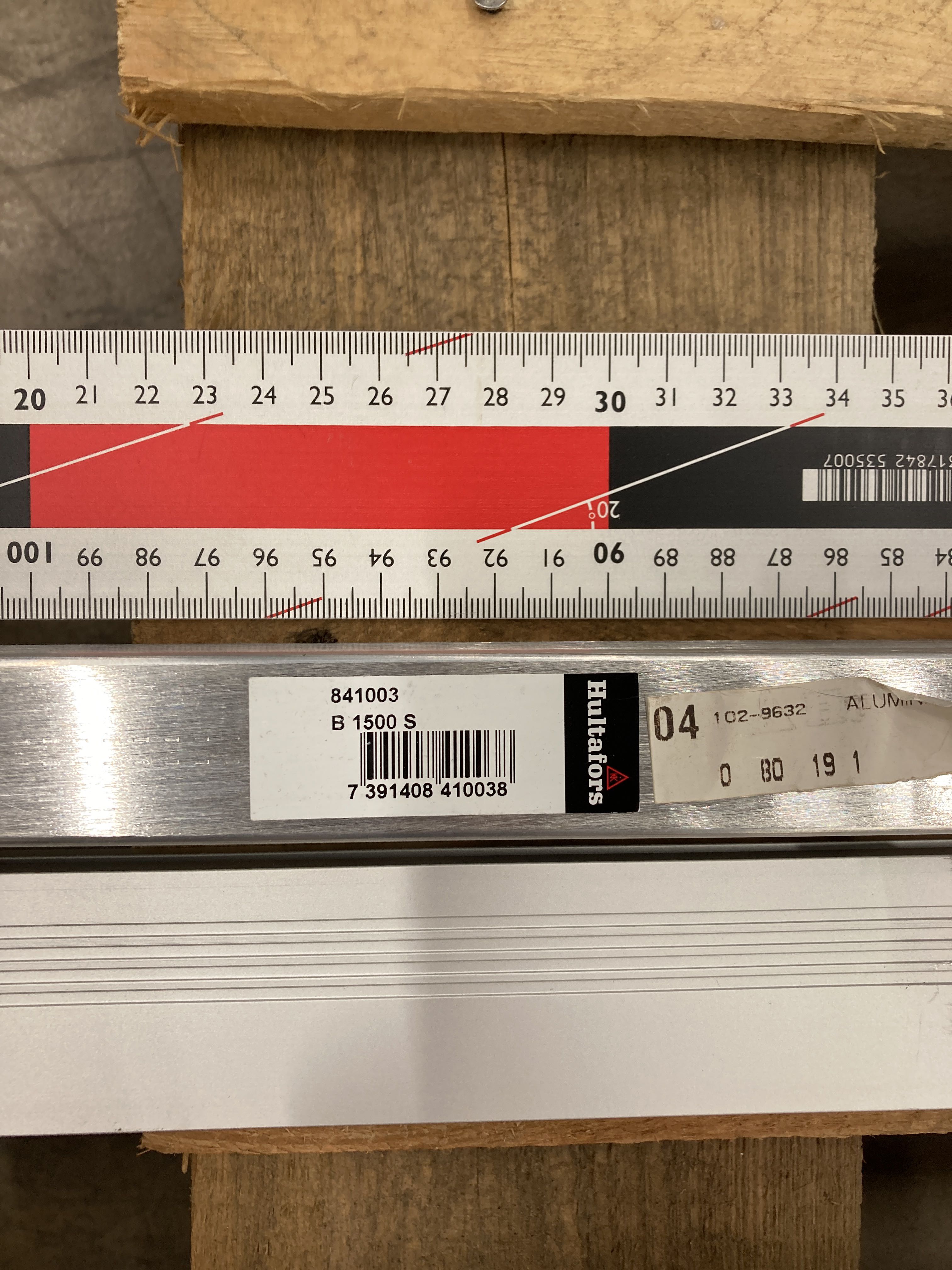 Spirit level rail, aluminum skewer and plaster angle Hultafors - PS ...