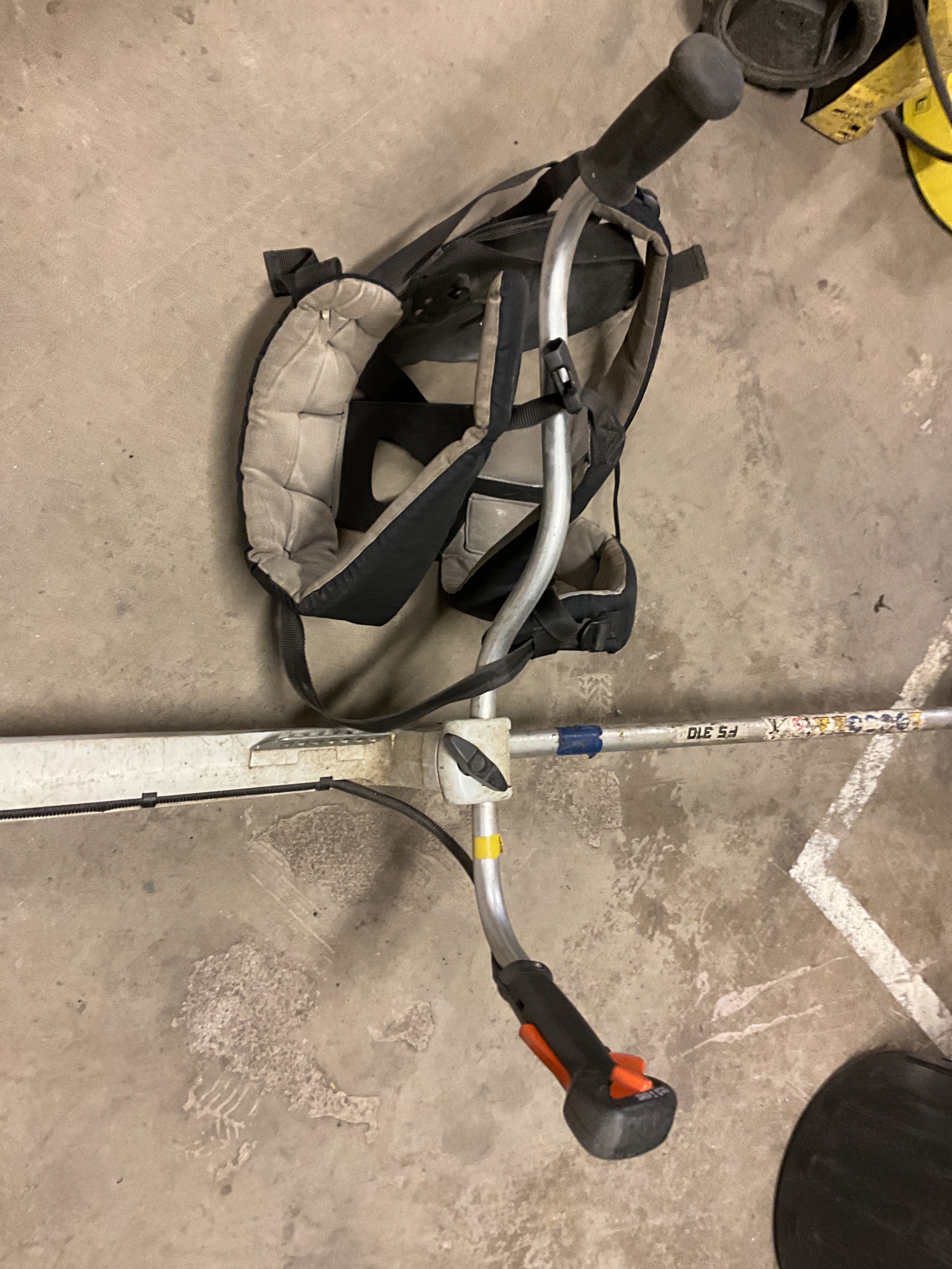 Röjsåg STIHL FS 310 - Auktioner online - Nätauktioner ...