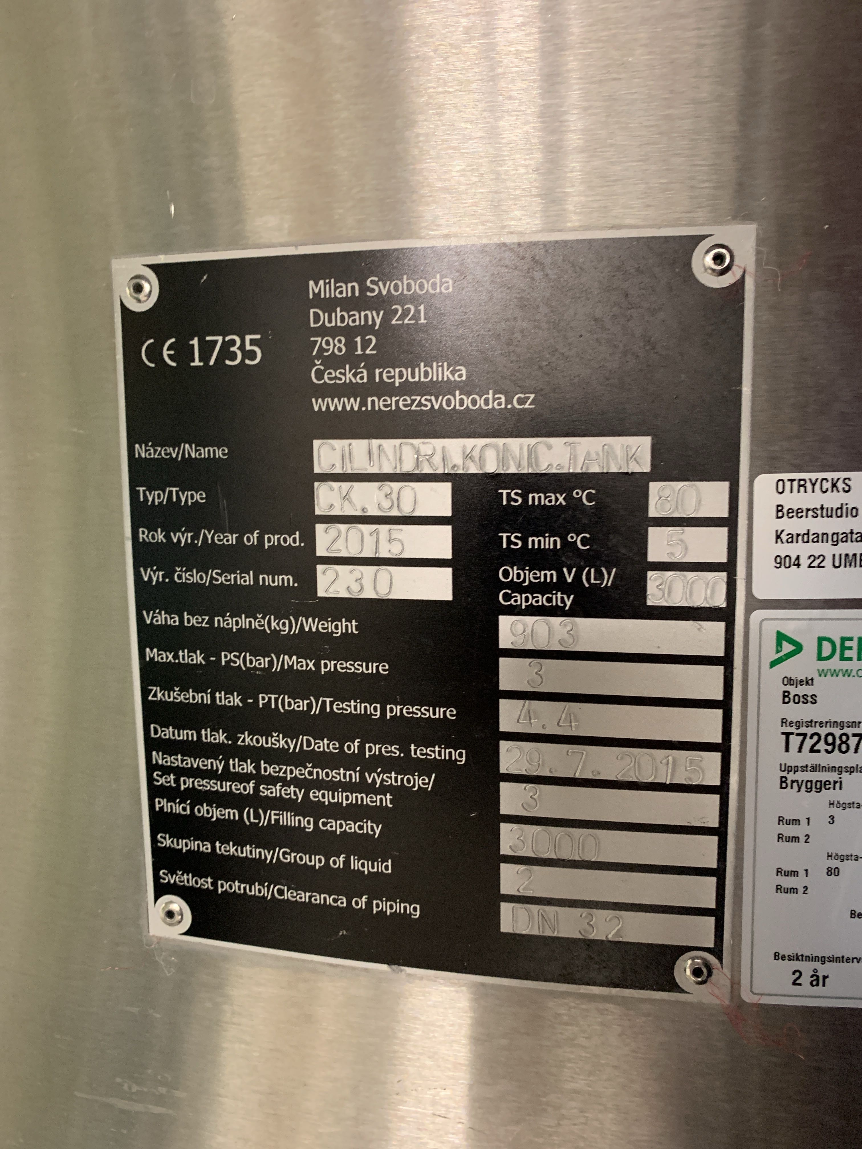 CCV-Tank Milan Svoboda 3000 Liter - Auktioner online - Nätauktioner ...