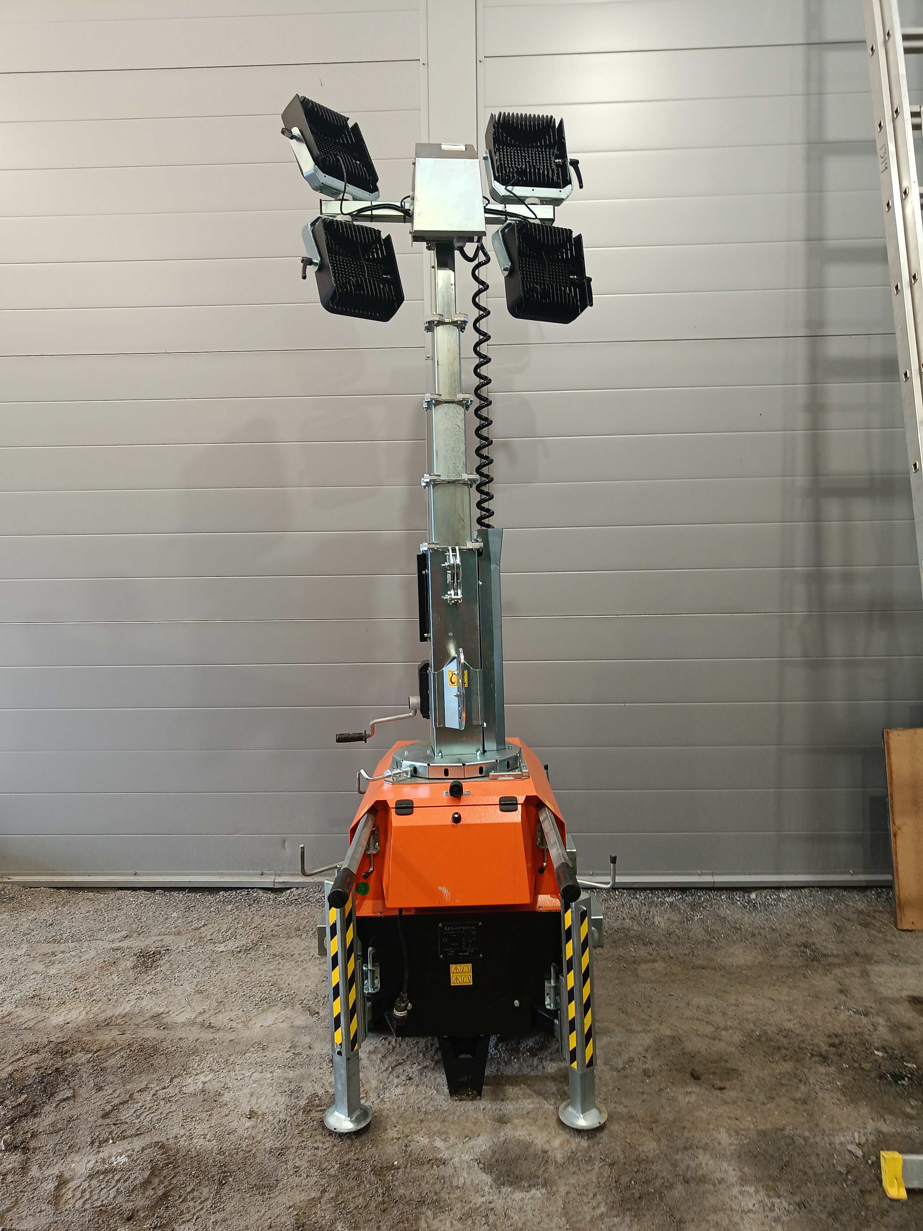 Lighting mast Satema X-Chain -2021 - PS Auction - We value the future ...