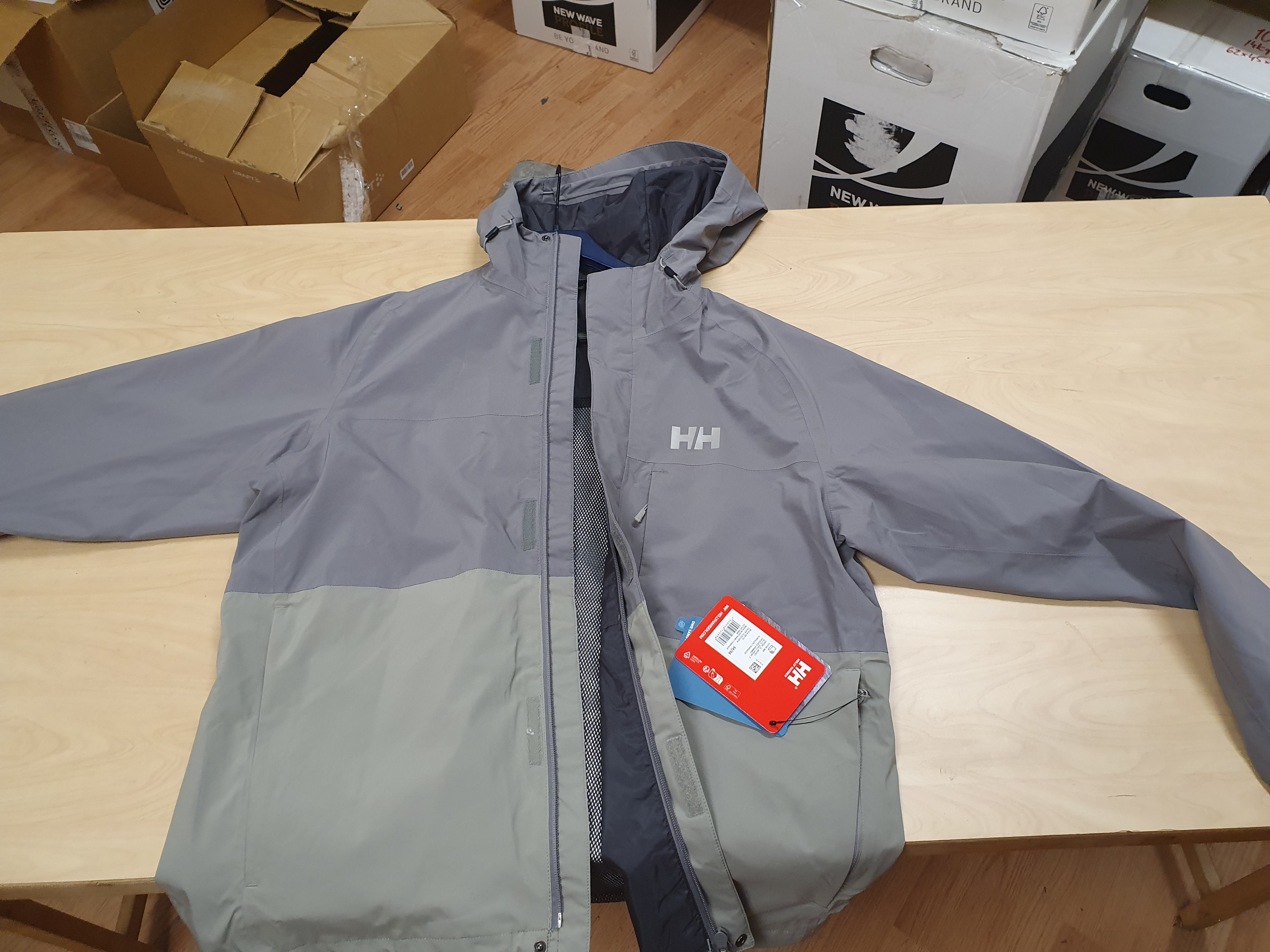 Jackets - different brands and colors - sizes S and M - PS Auction - We ...