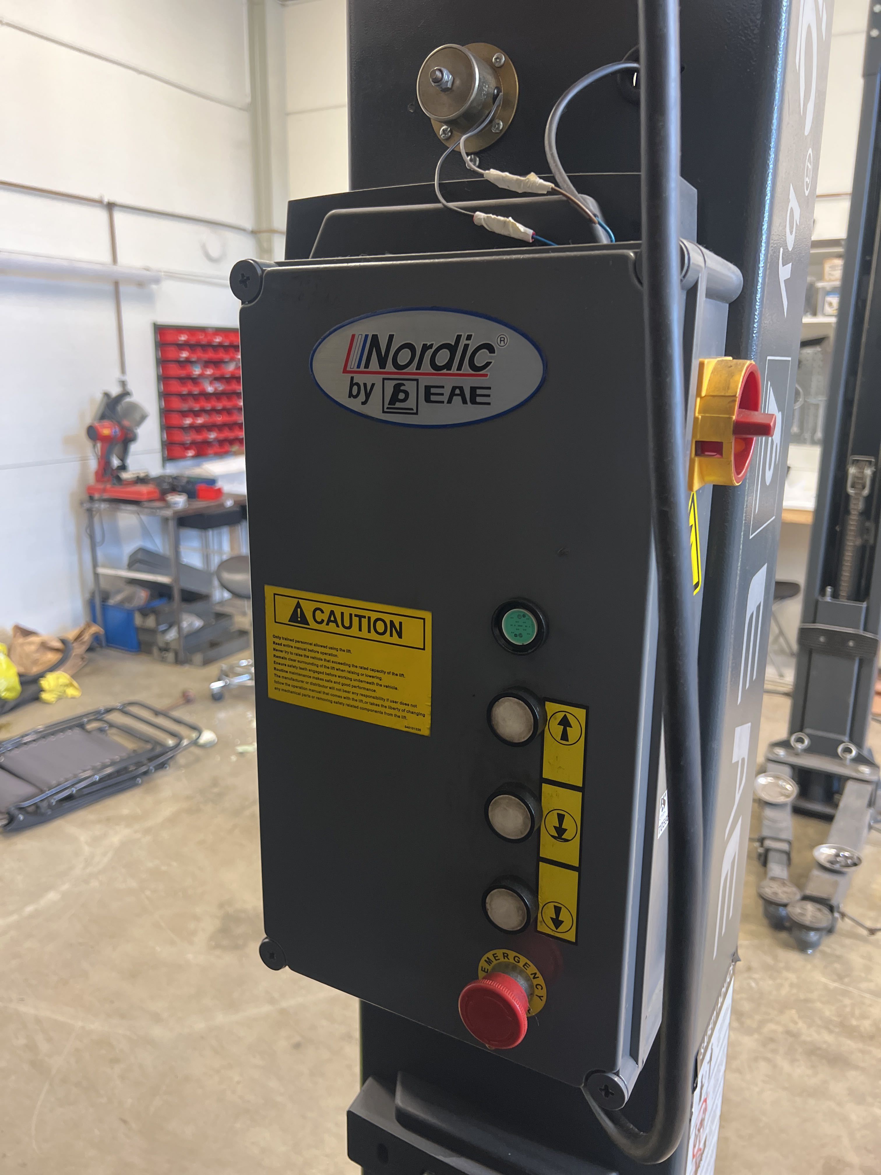 2-Pillar lift - Nordiclift EE-6214E - 2018 - PS Auction - We value the ...