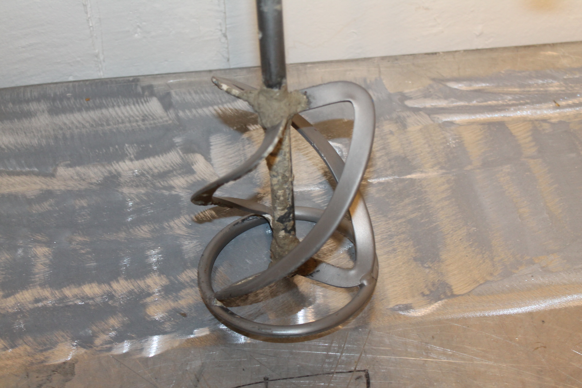 Concrete Whisk FLEX MXE 1100 - PS Auction - We value the future ...