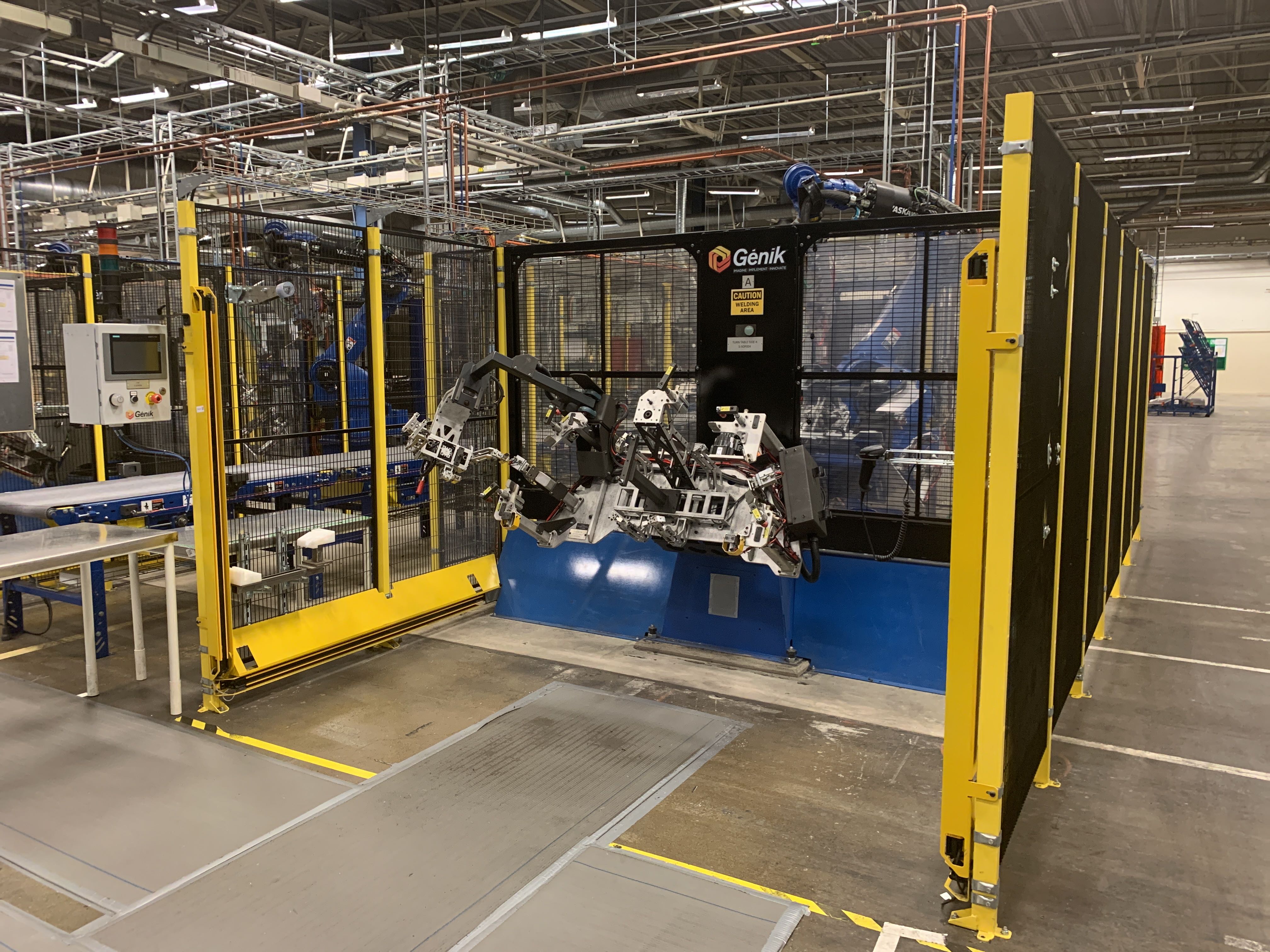 Industrial robot and turntable Yaskawa -2018 with spot welding Obara ...