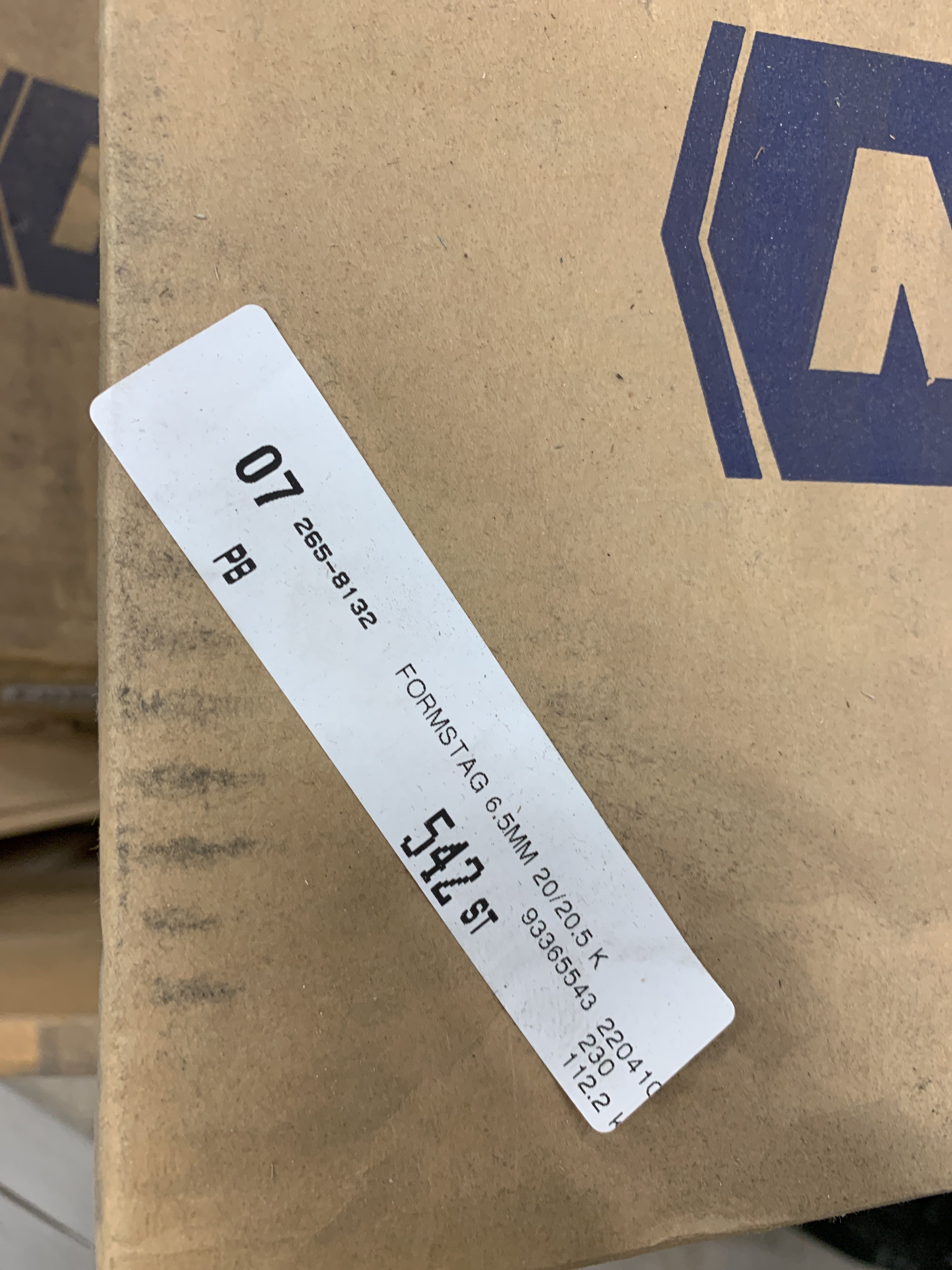 Stool with shaped braces - PS Auction - We value the future - Largest ...