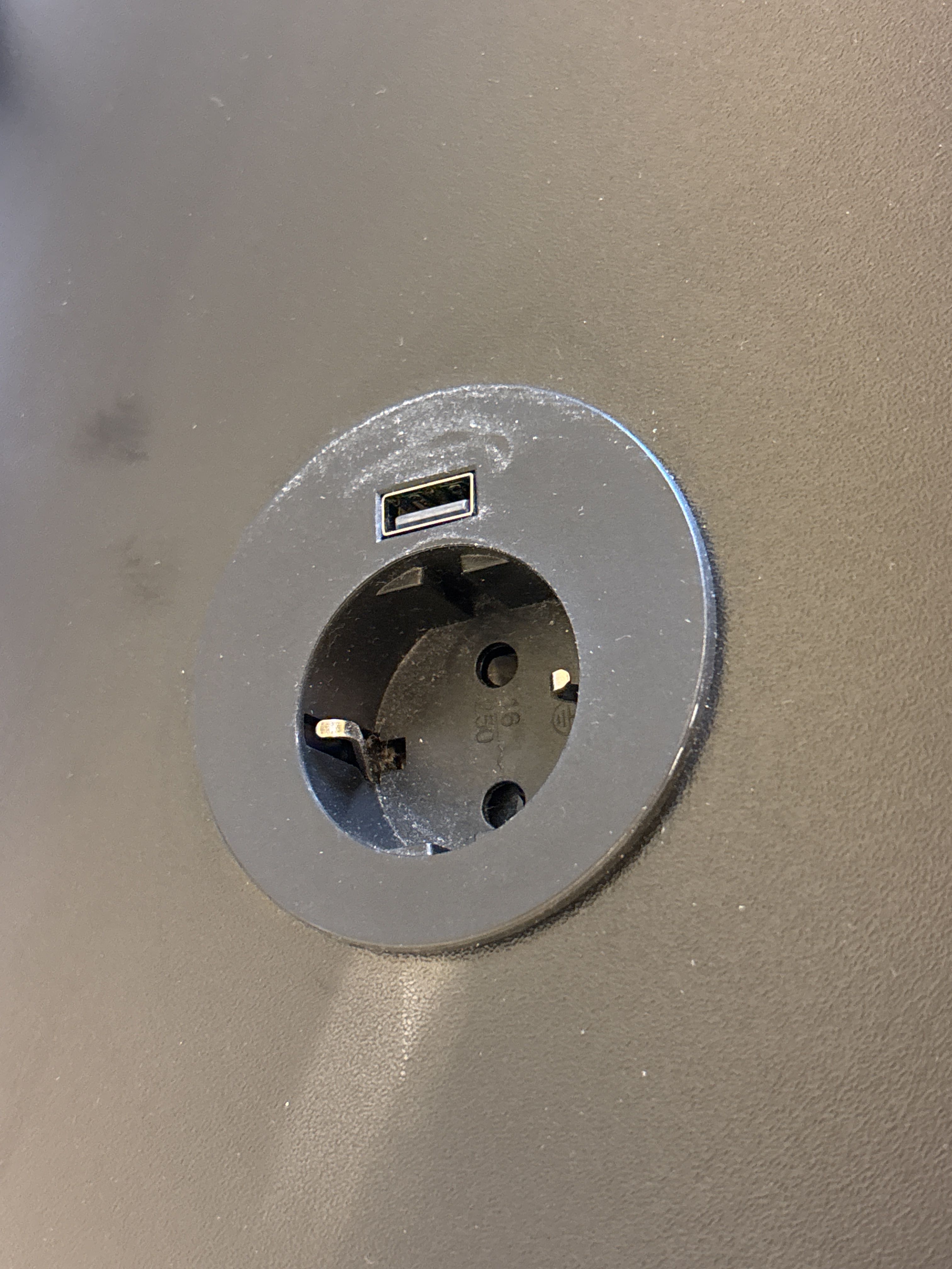 Height-adjustable desk - Rol Ergo GF-470 - PS Auction - We value the ...