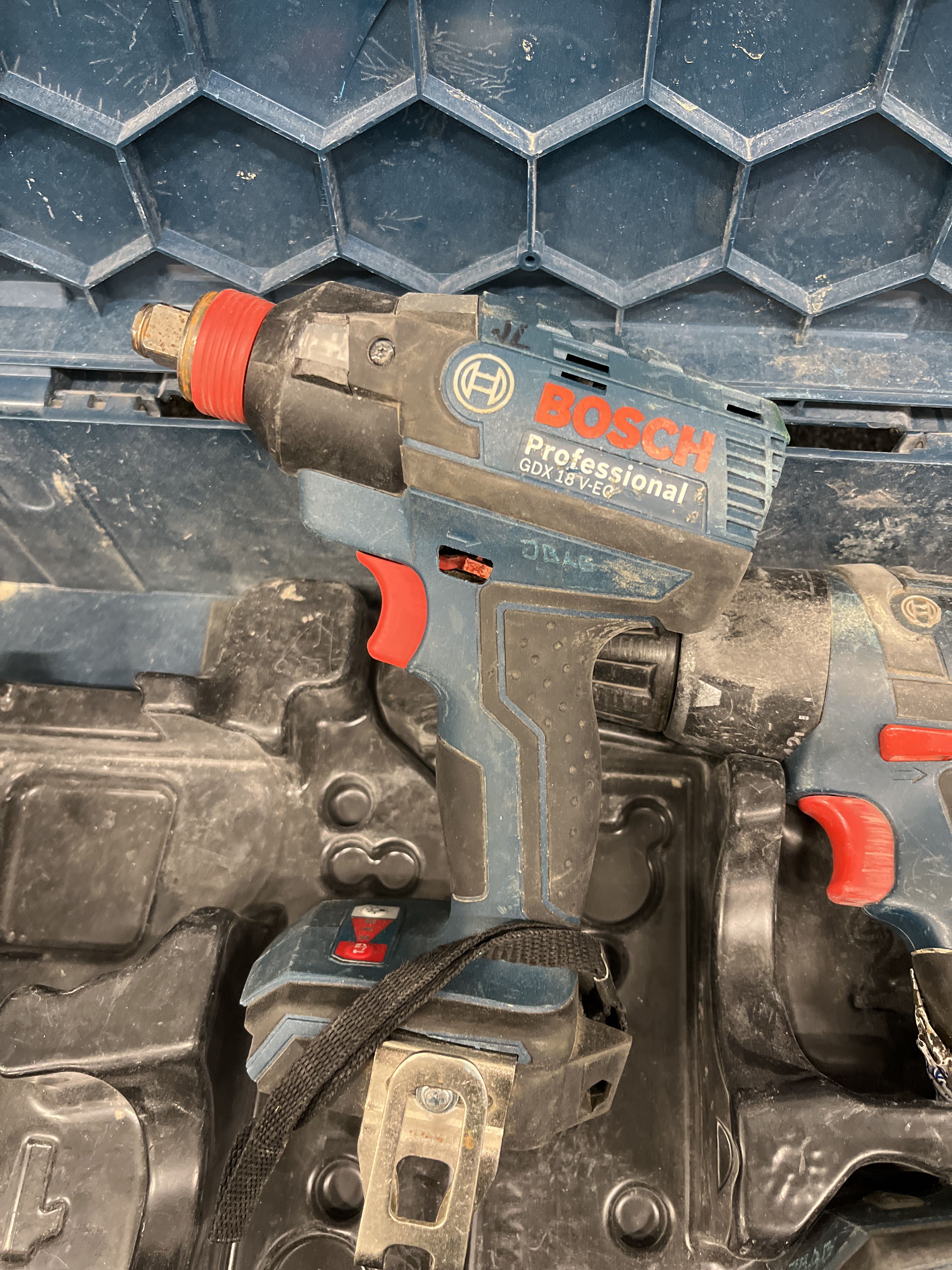 Nutrunner Bosch GDX 18 V-EC - PS Auction - We value the future ...