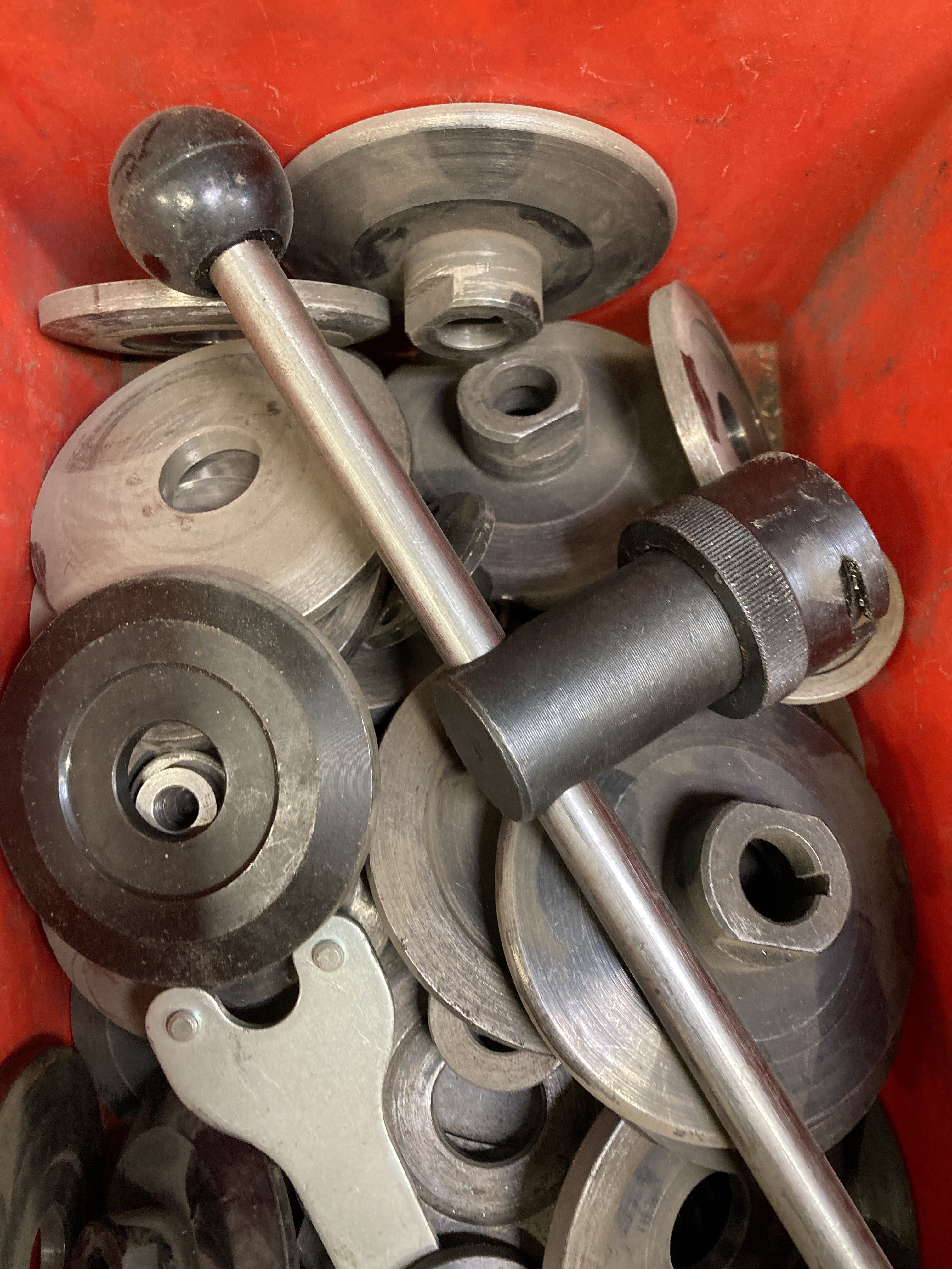 Assortment of grinding hubs - PS Auction - We value the future ...