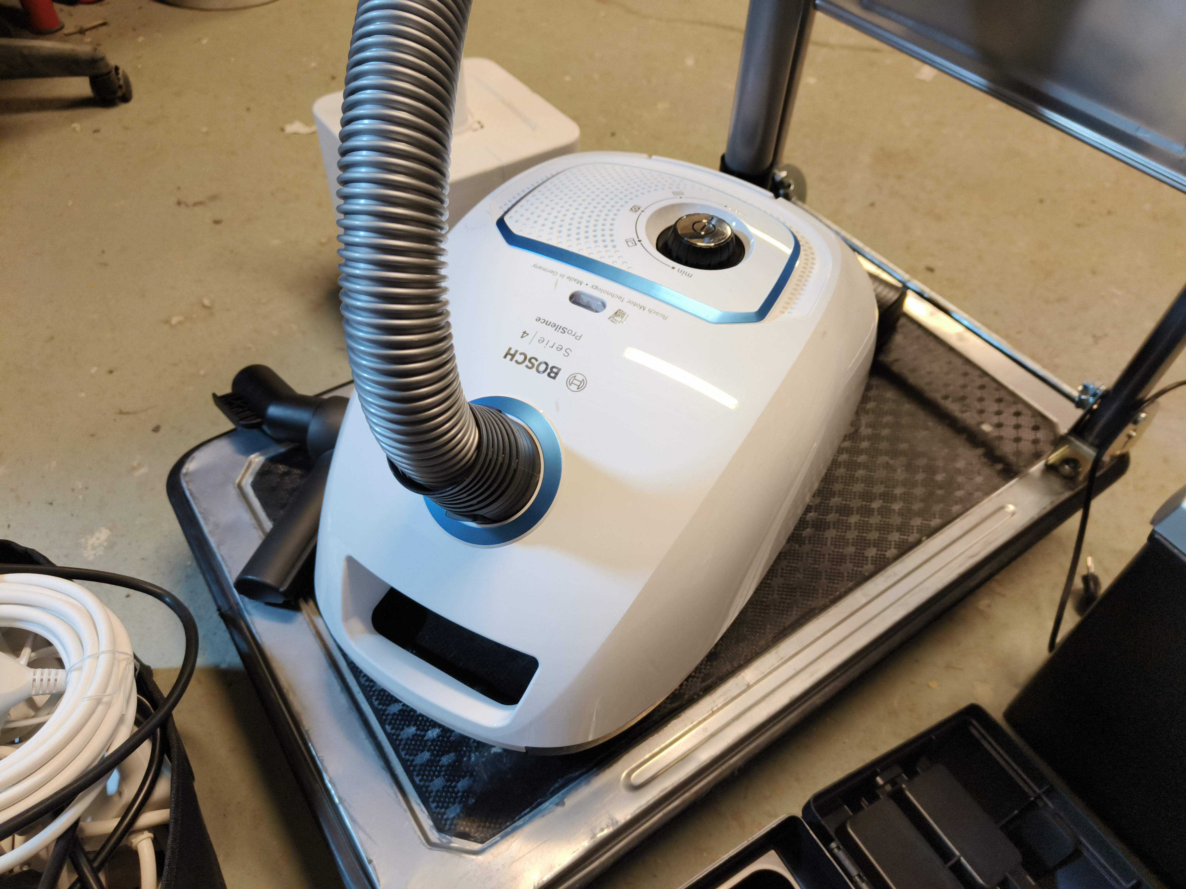 Rullvagn, Dammsugare, Kablar, mm - Auktioner online - Nätauktioner ...