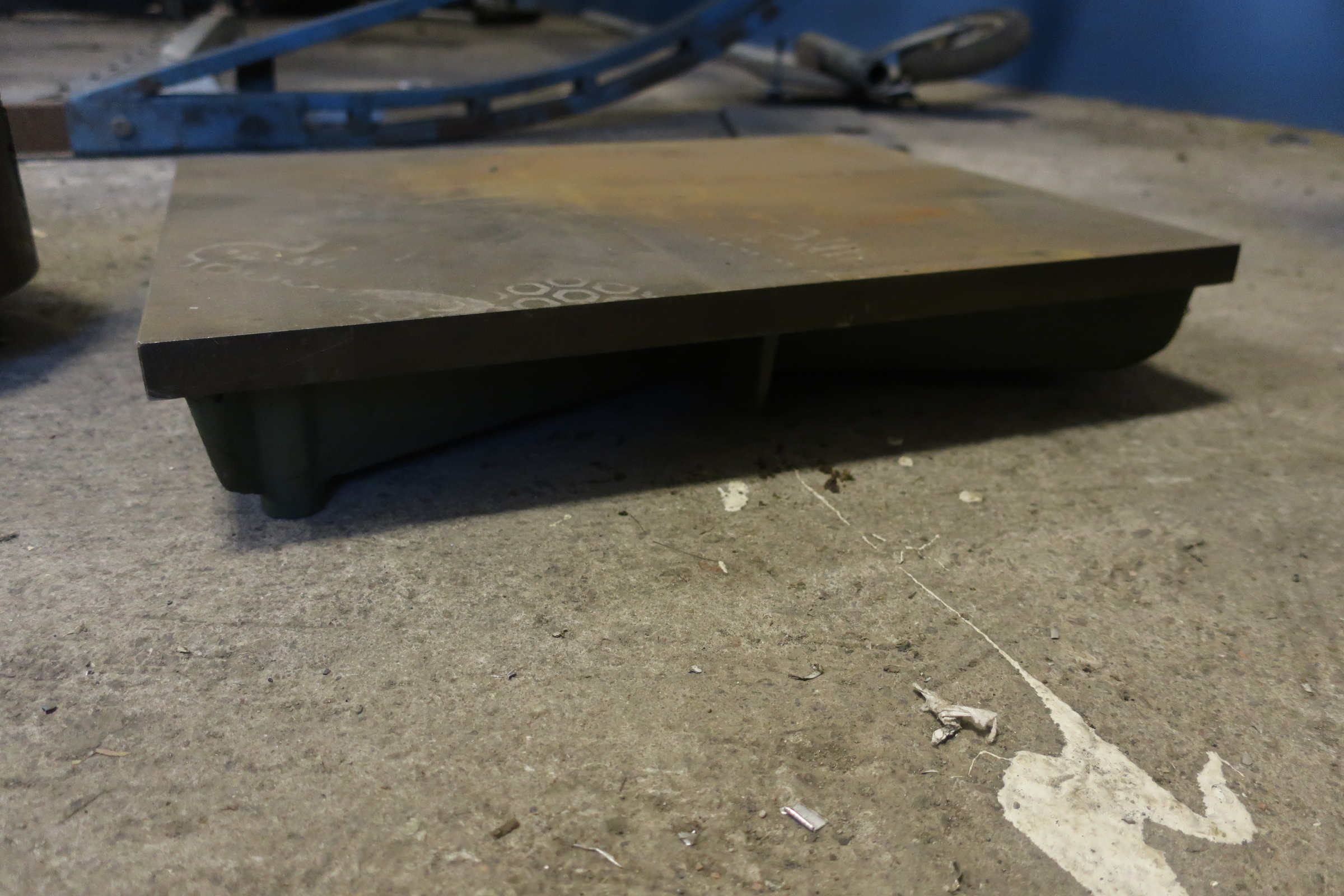 Cast iron slab - PS Auction - We value the future - Largest in net auctions