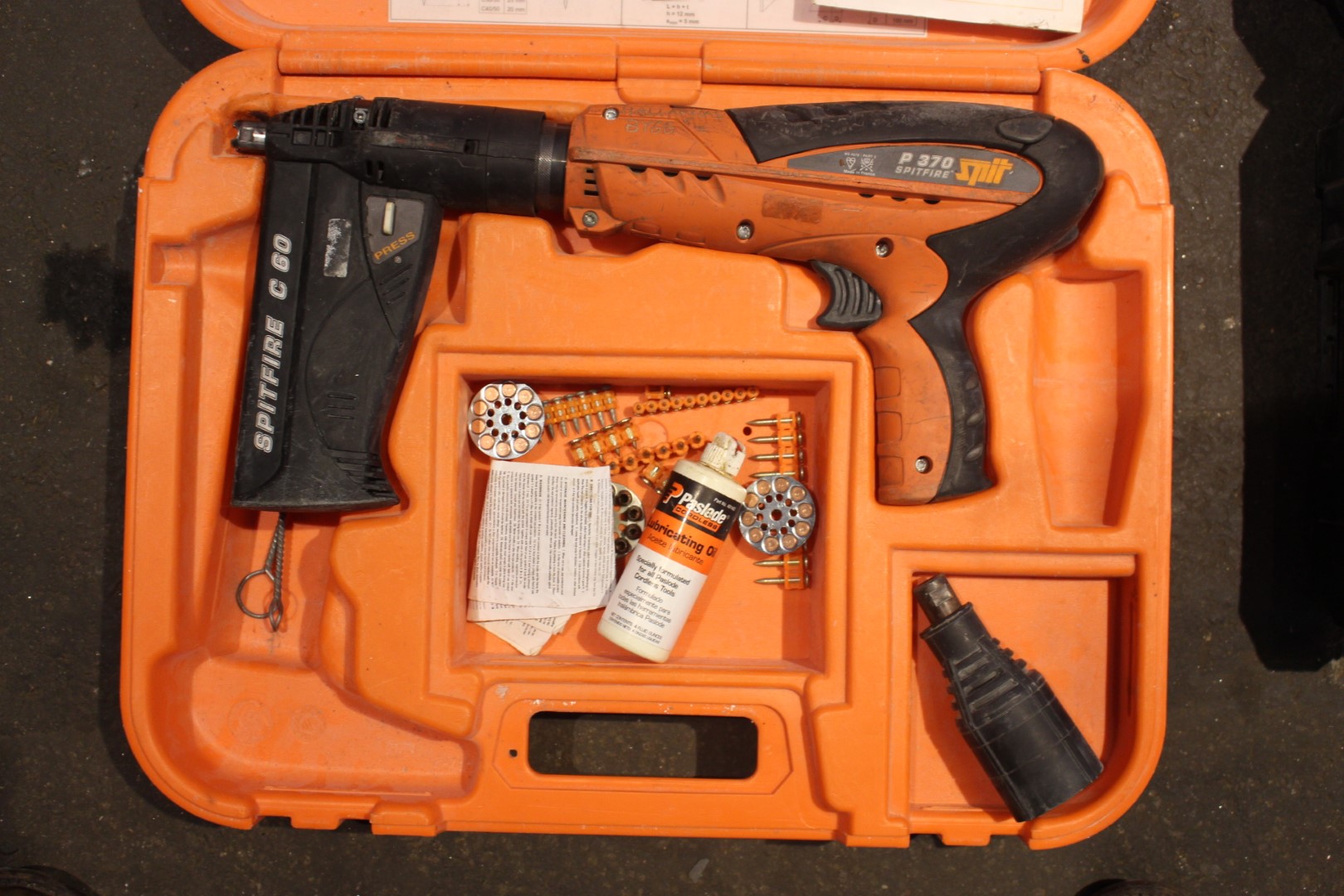 Spikpistol Spit Spitfire P370, krut - Auktioner online - Nätauktioner ...