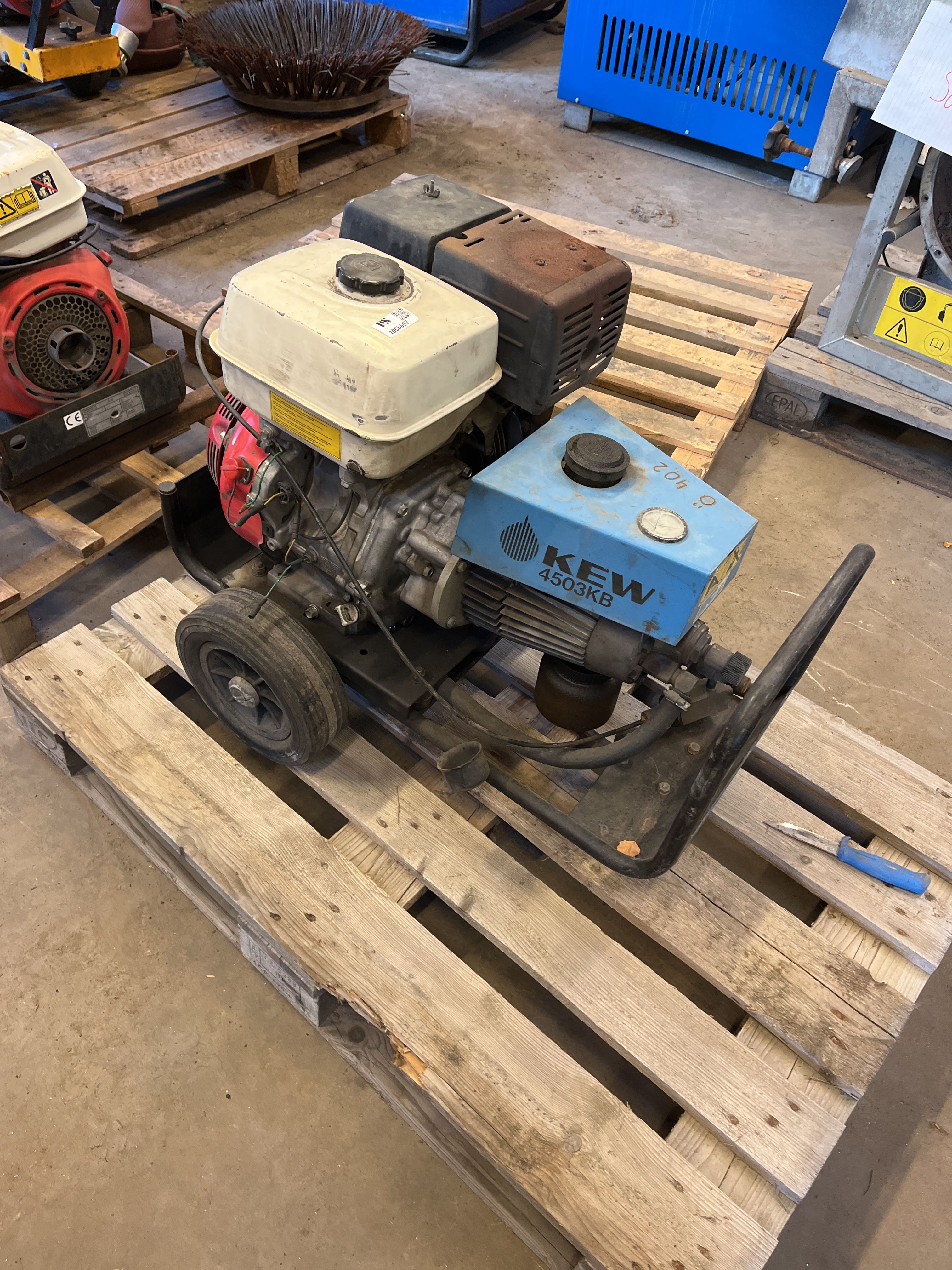 High pressure washer on wheels - KEW 4503KB - PS Auction - We value the ...