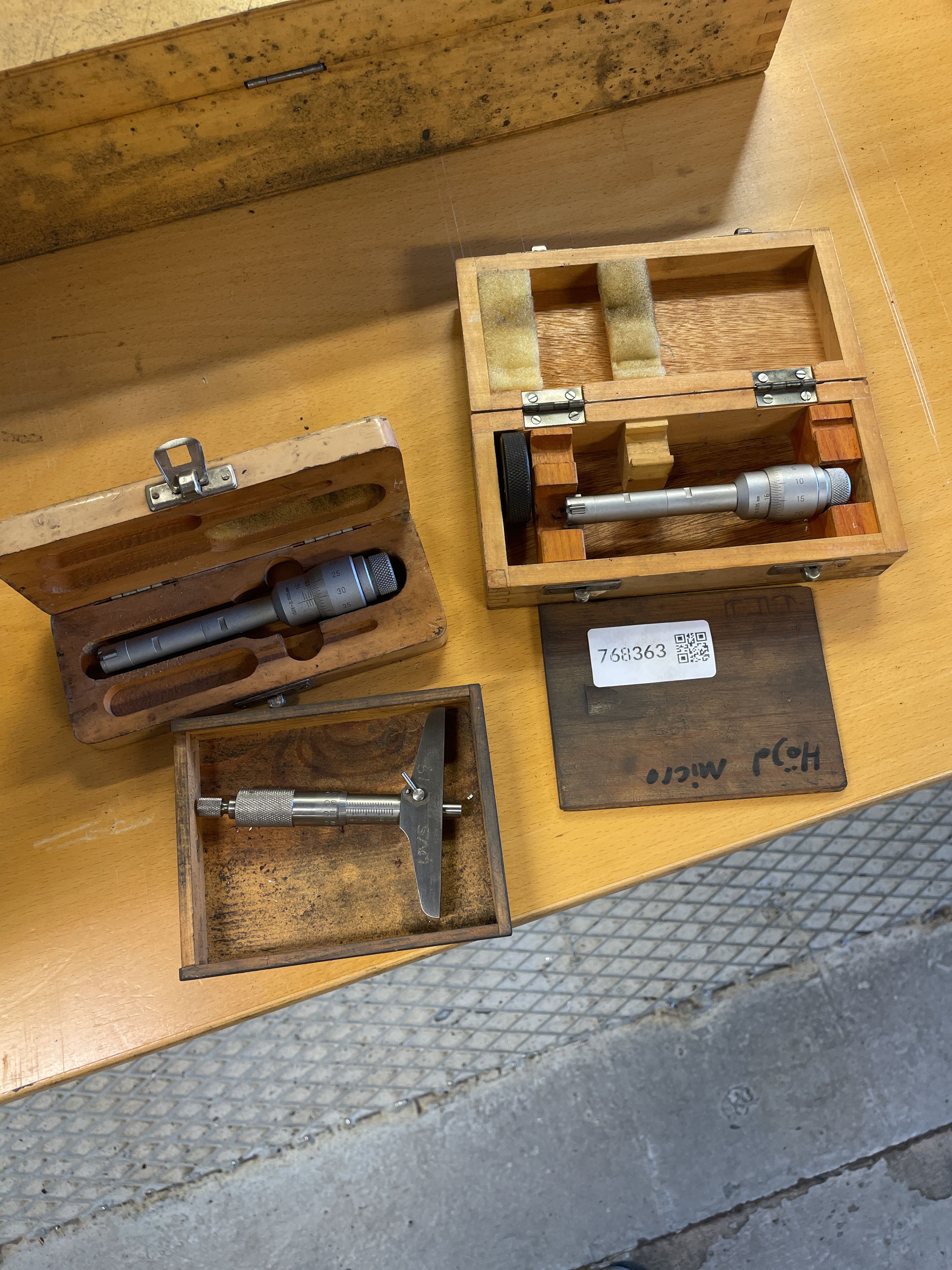 3-point micrometers and a depth caliper - PS Auction - We value the ...