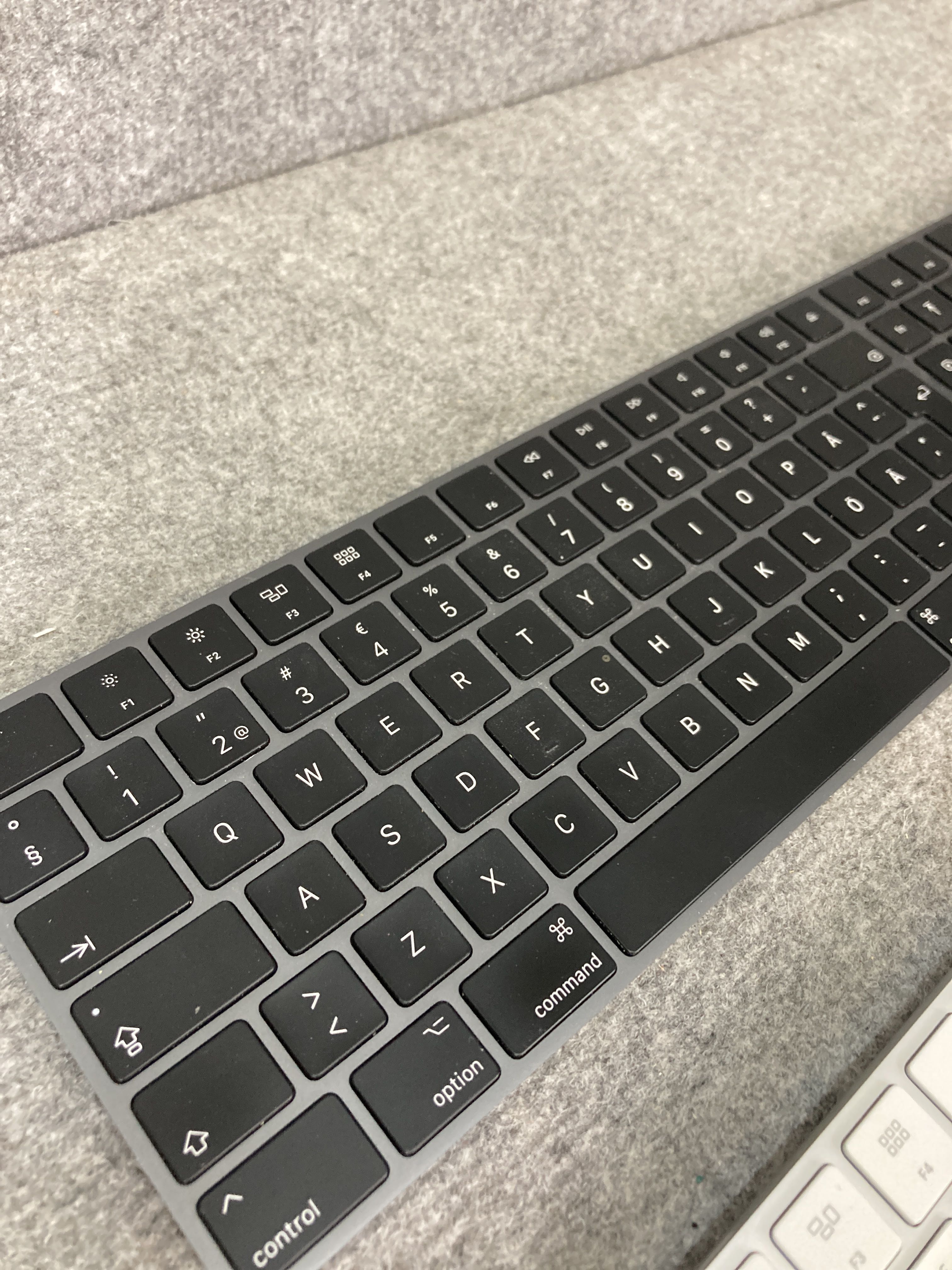 Apple tangentbord - Auktioner online - Nätauktioner & Konkursauktioner ...