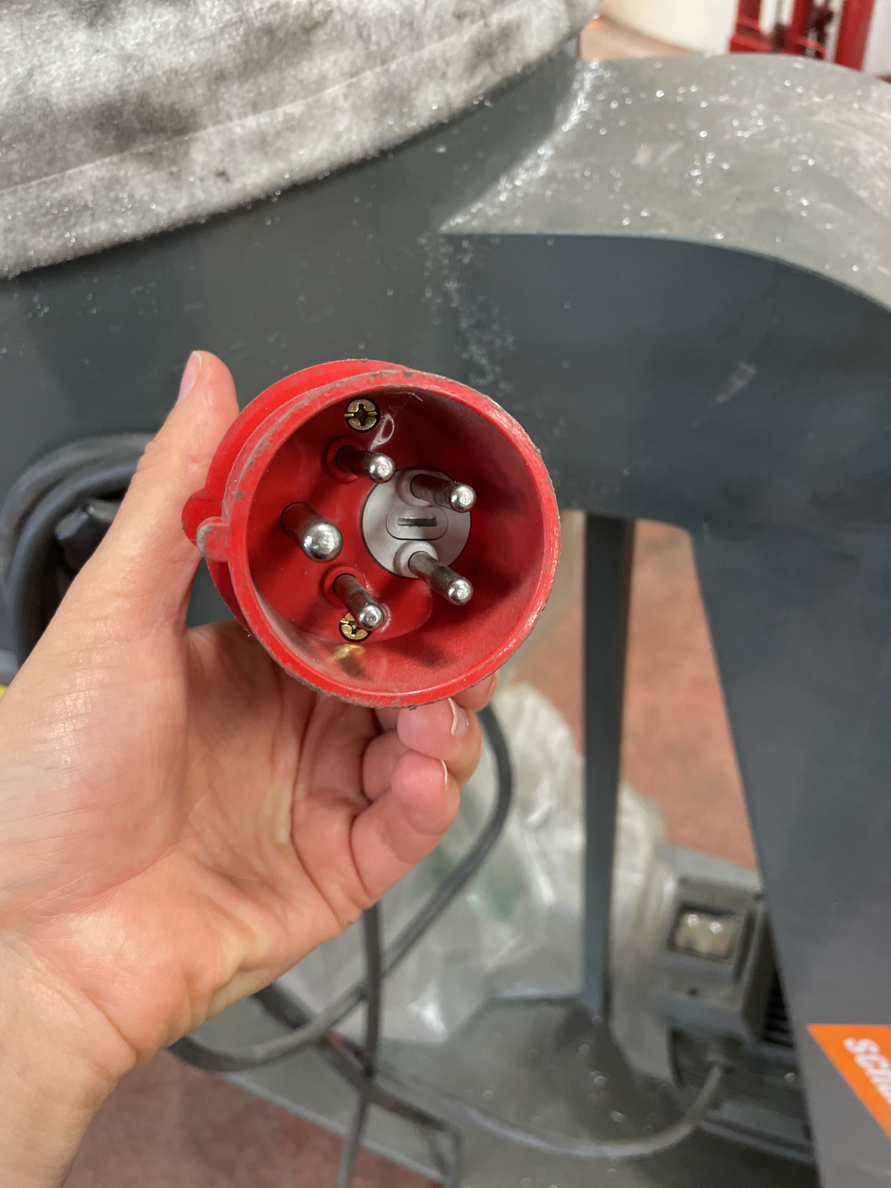 Chip extractor Elumatec - PS Auction - We value the future - Largest in ...