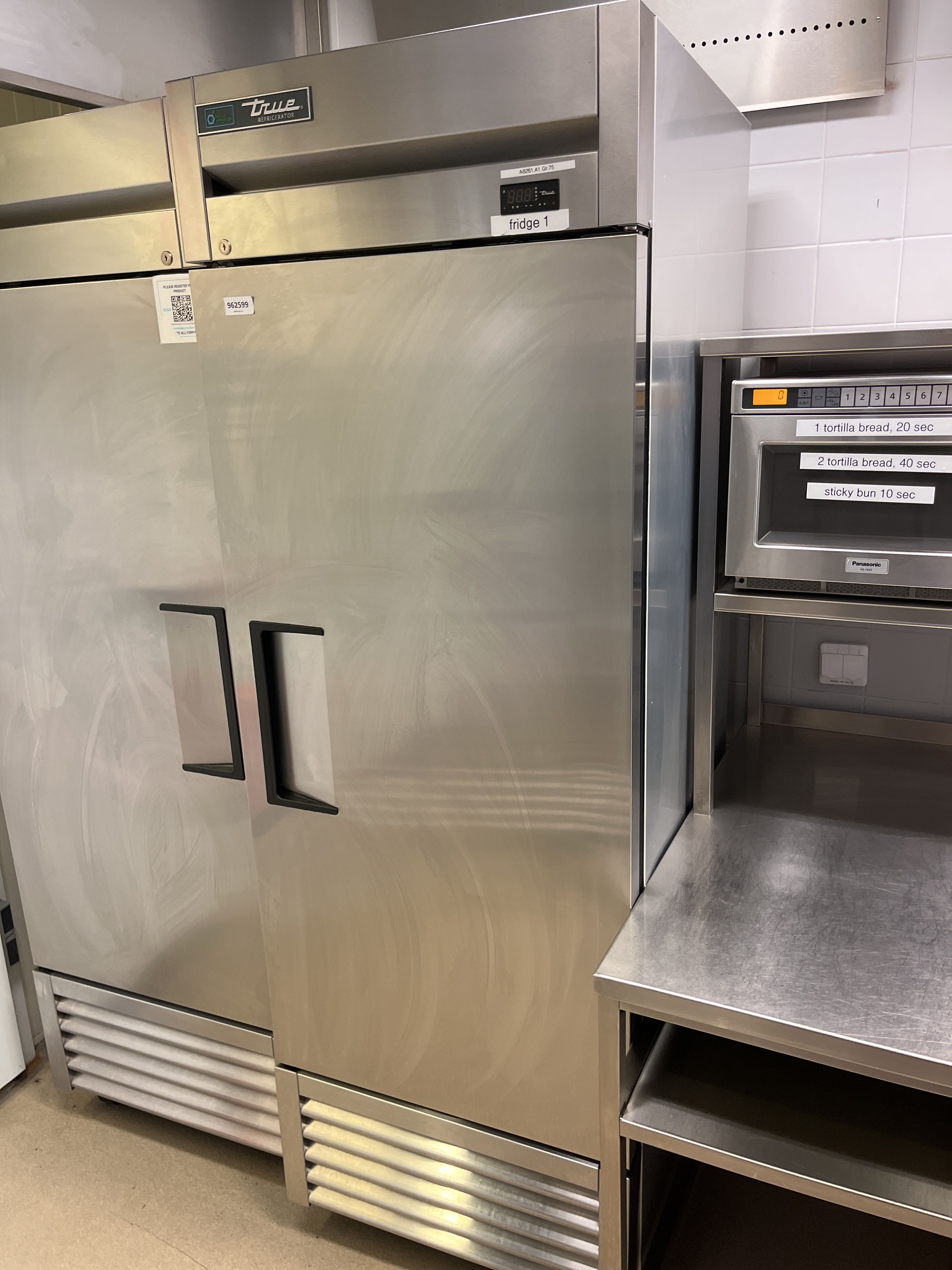 Refrigerator from True T-23-HC - PS Auction - We value the future ...