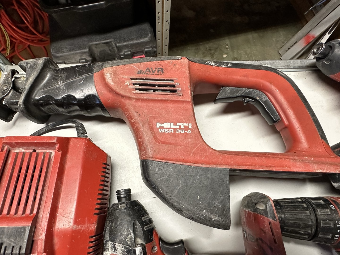 Large lot of Hilti machines - PS Auction - We value the future ...