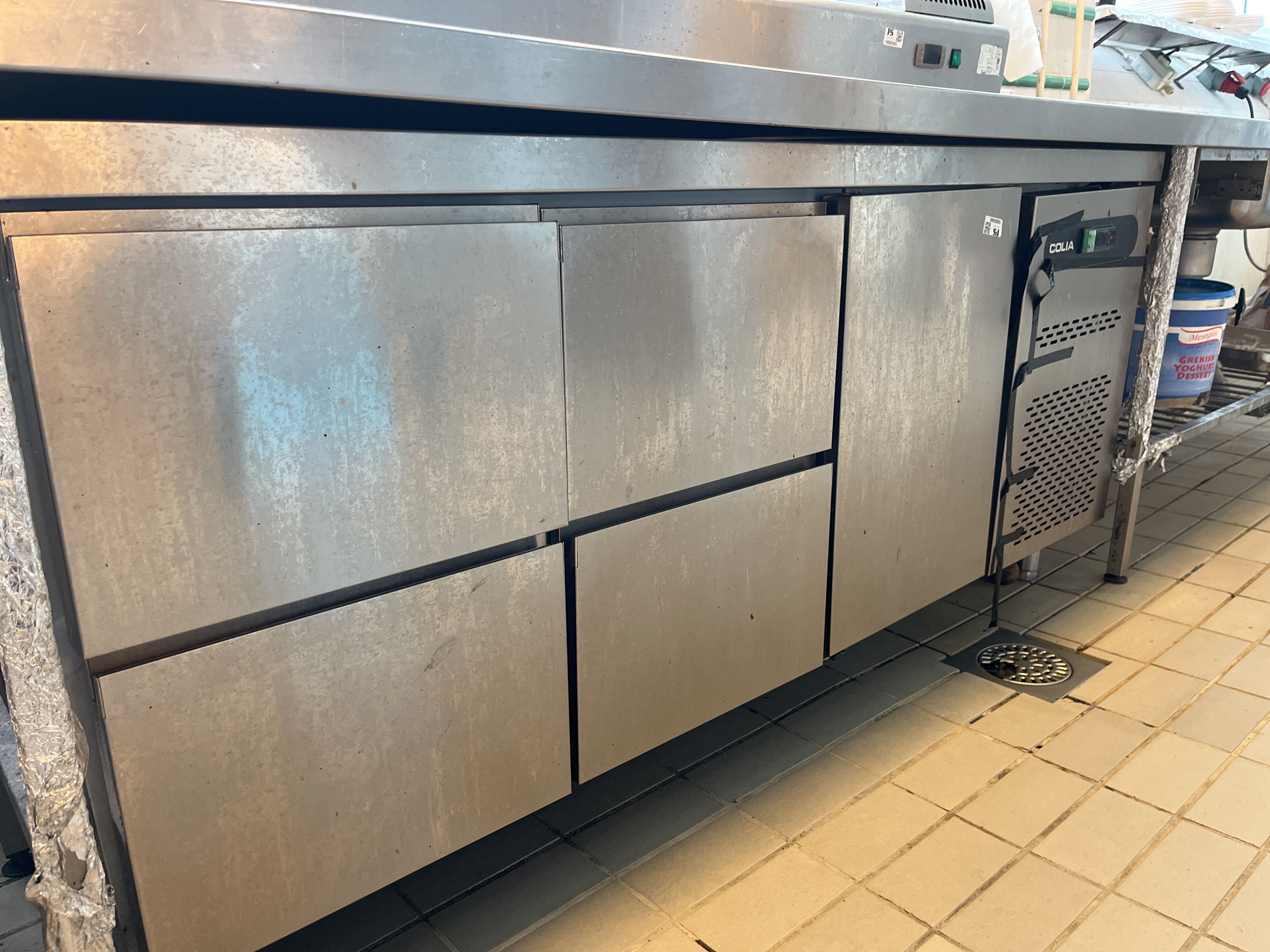 Cooling bench Colia - PS Auction - We value the future - Largest in net ...