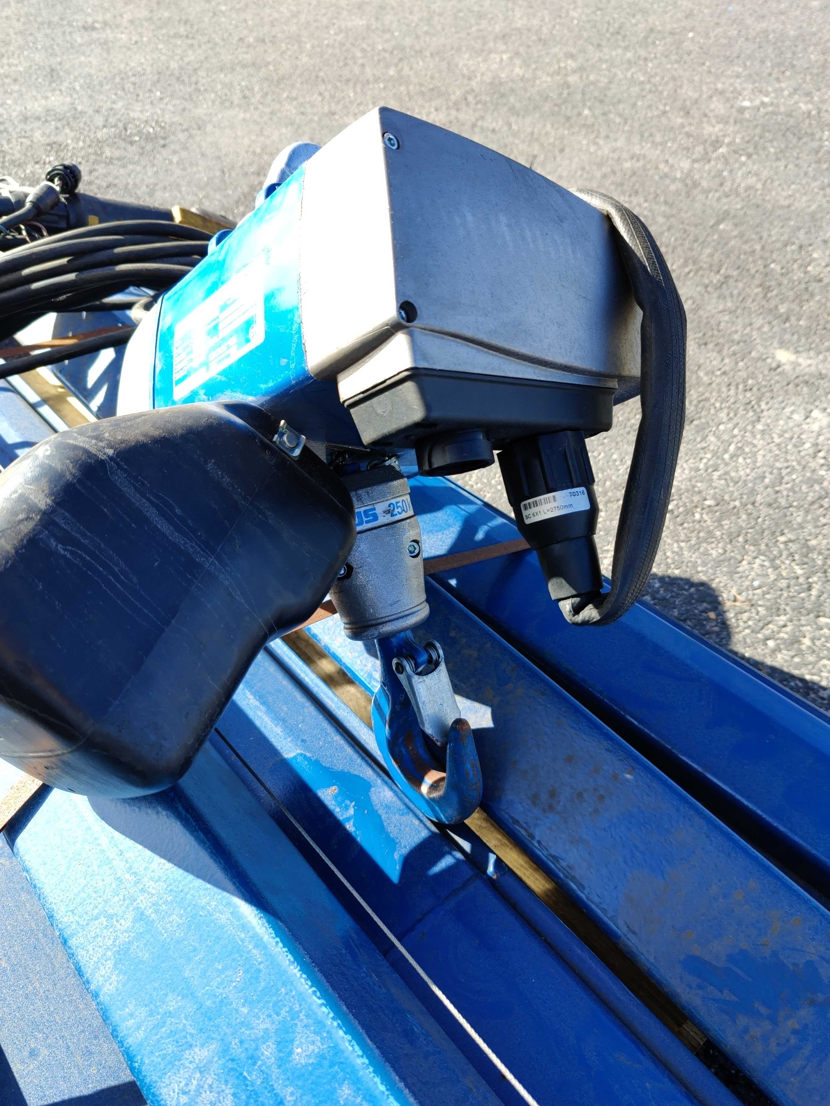 Traverssystem med telfer Abus - Auktioner online - Nätauktioner ...