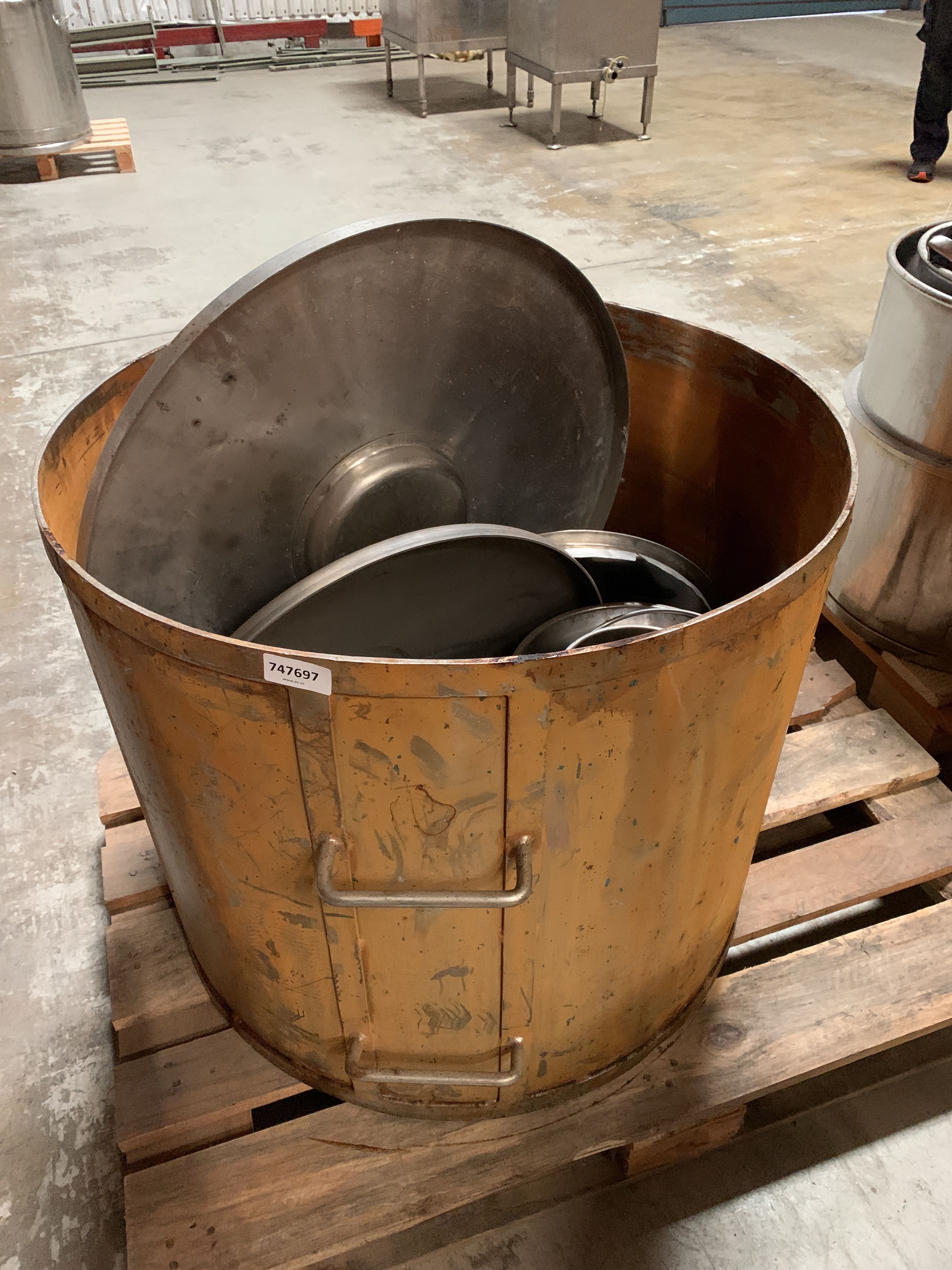 Rostfria kärl diverse storlekar - Auktioner online - Nätauktioner ...