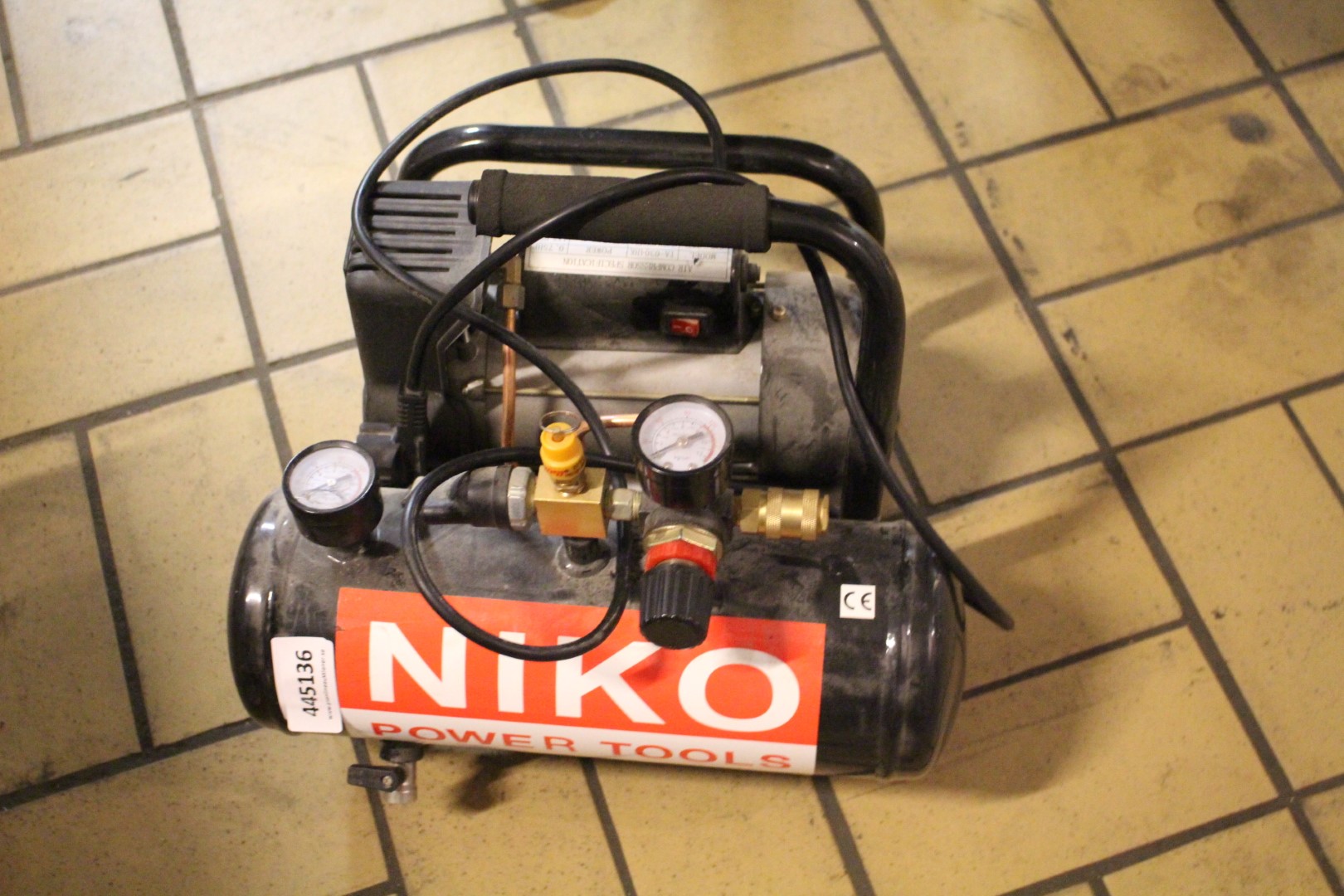 Kompressor Niko 4L/0,75kW - PS Auction - We value the future - Largest ...