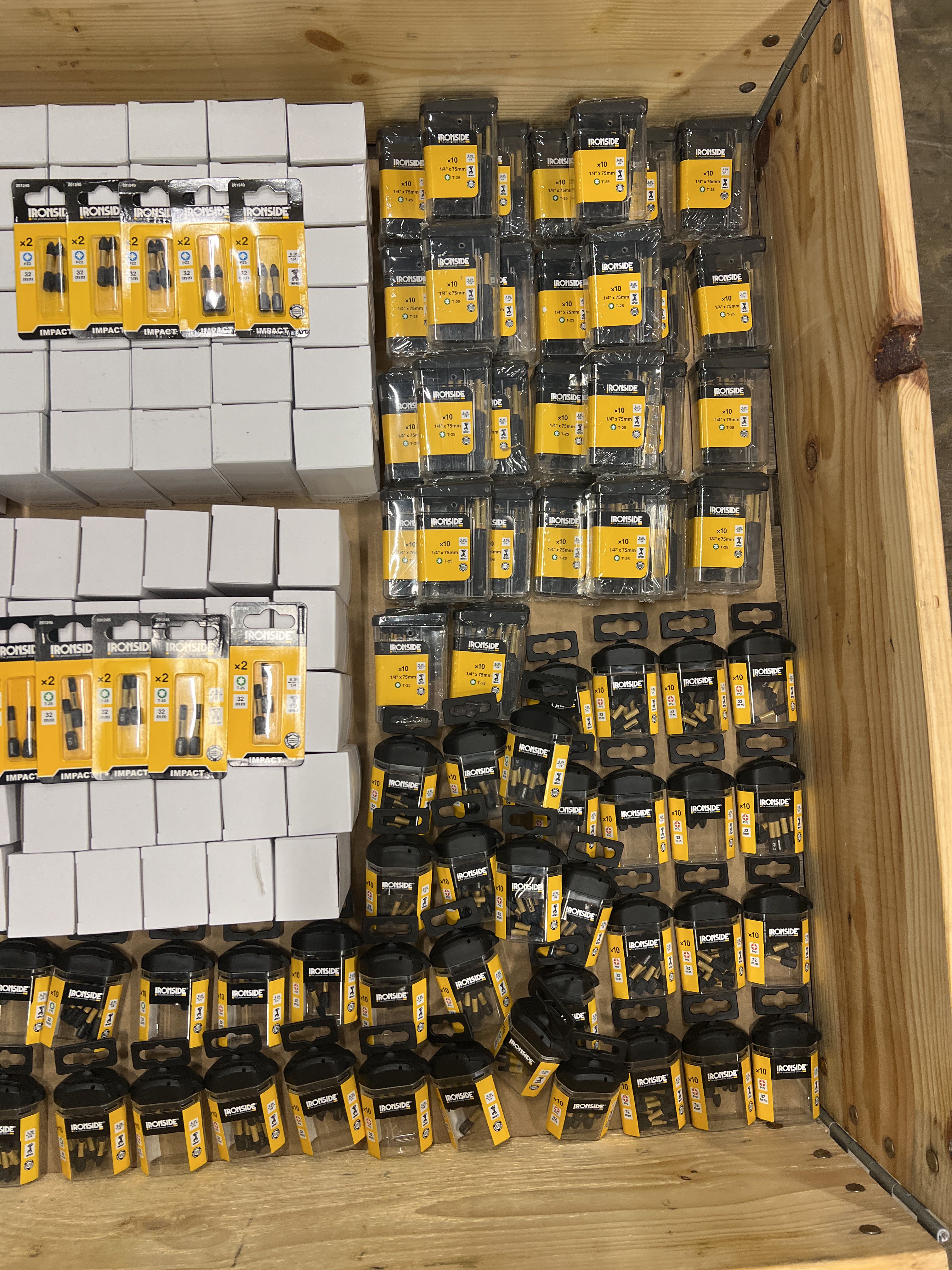 About 1000 pieces of Ironside bits - PS Auction - We value the future ...