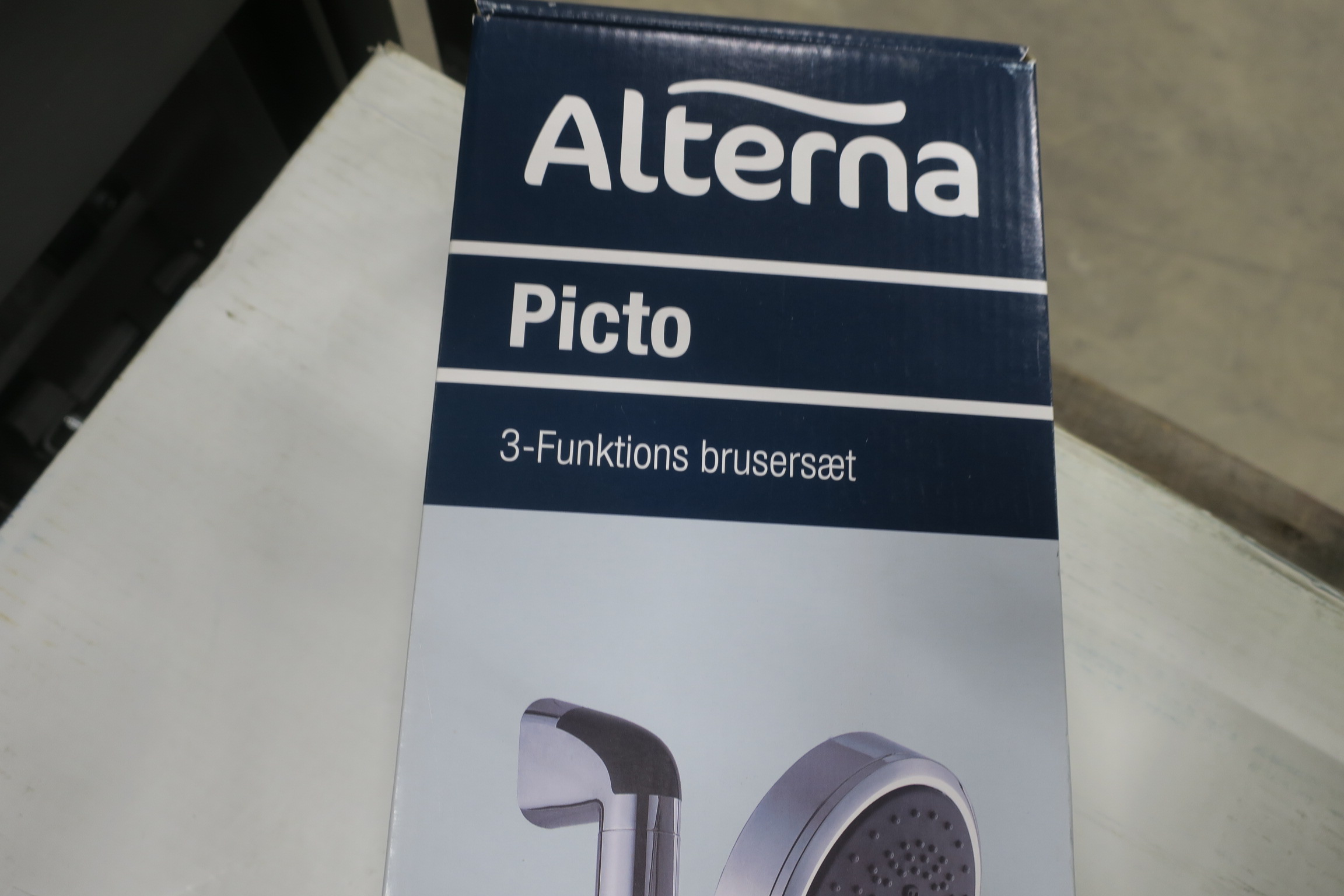 Shower Set Alterna Picto - Free Shipping - PS Auction - We value the ...