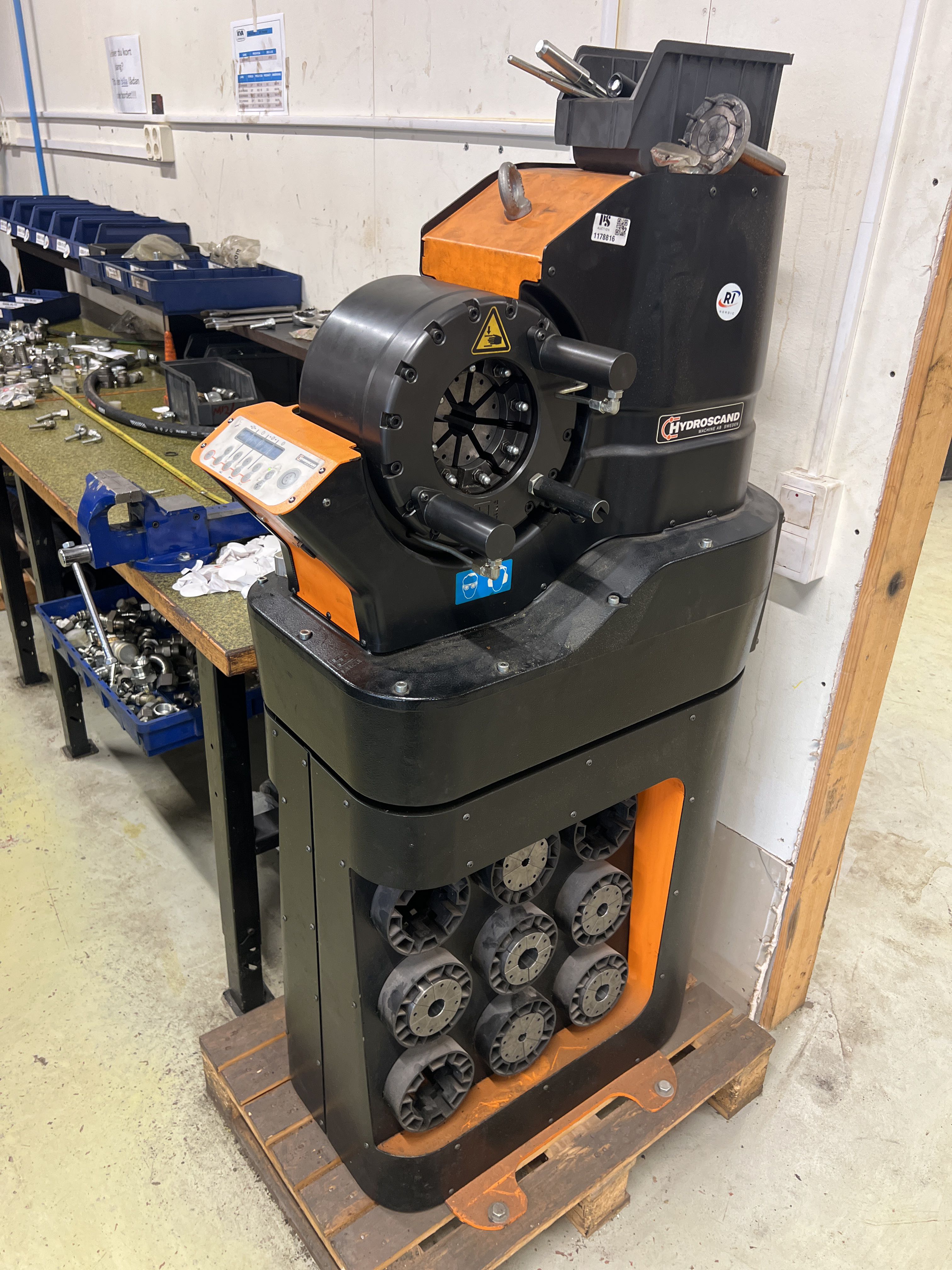 Kapmaskin Hydroscan & crimpmaskin H24D med verktyg och lager ...