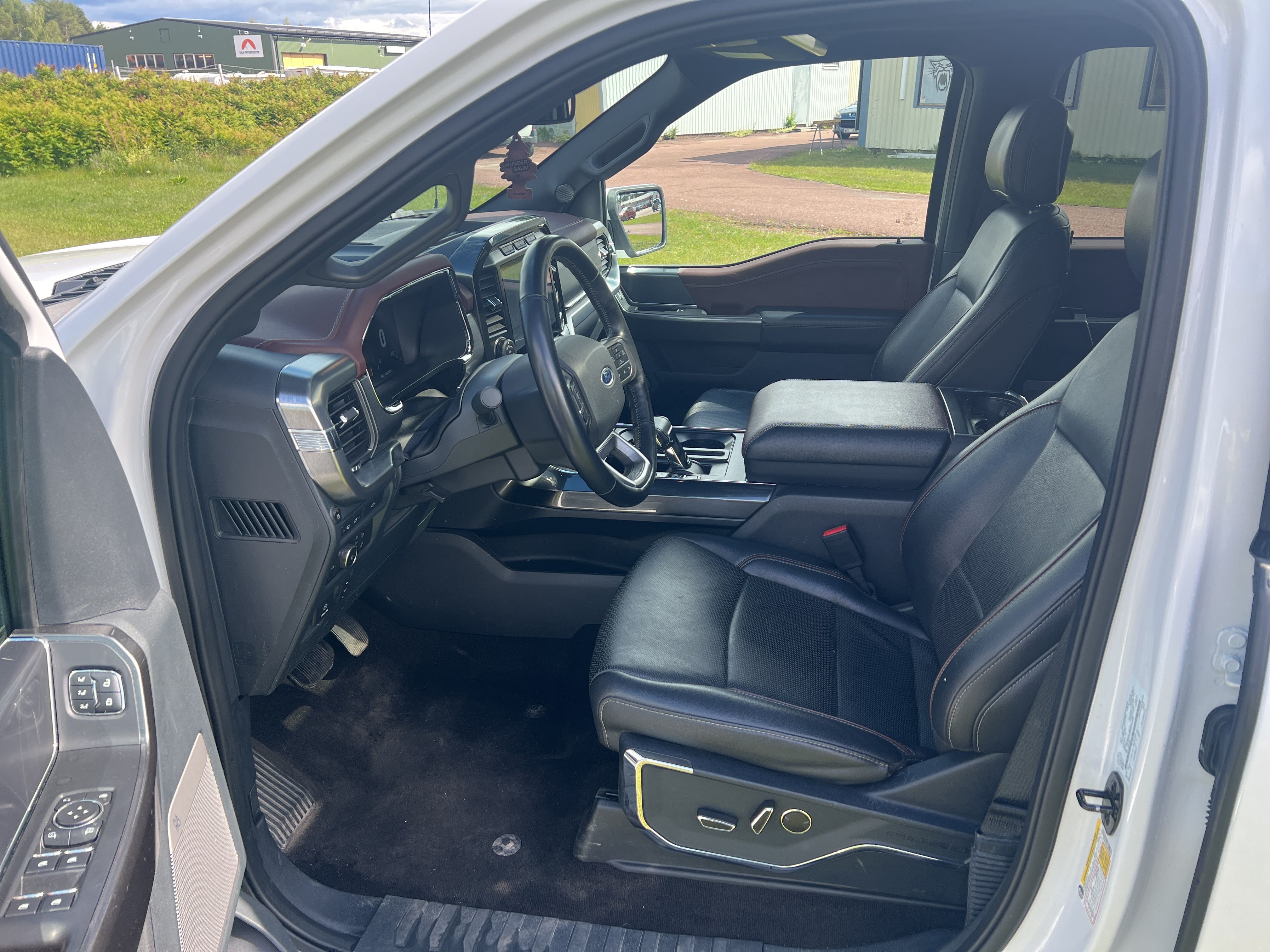 Ford F-150 Lariat SuperCrew 5.0 V8 Ti-VCT FFV 4x4 SelectShift, 406hk ...