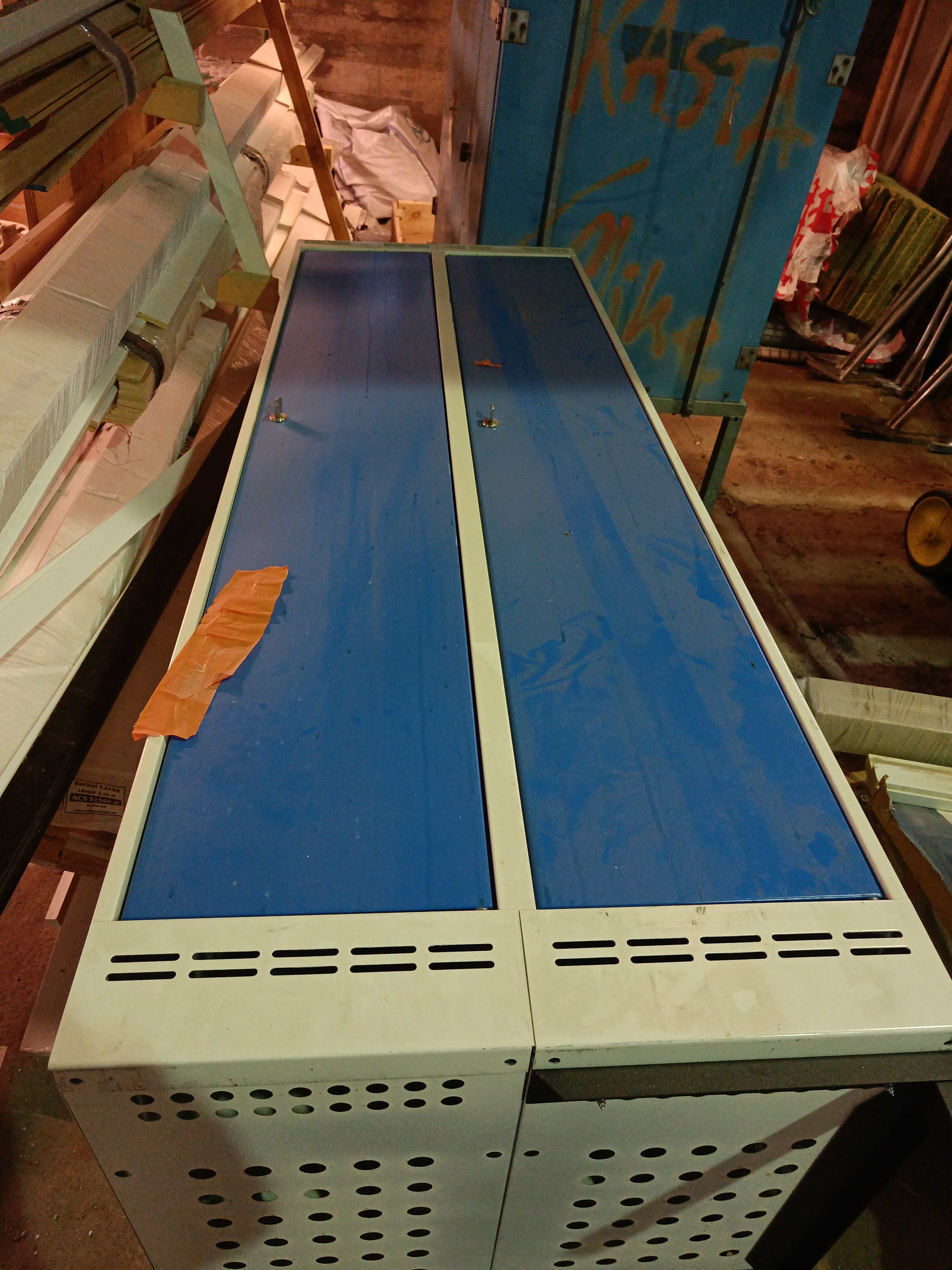 Four dressing cabinets - PS Auction - We value the future - Largest in ...