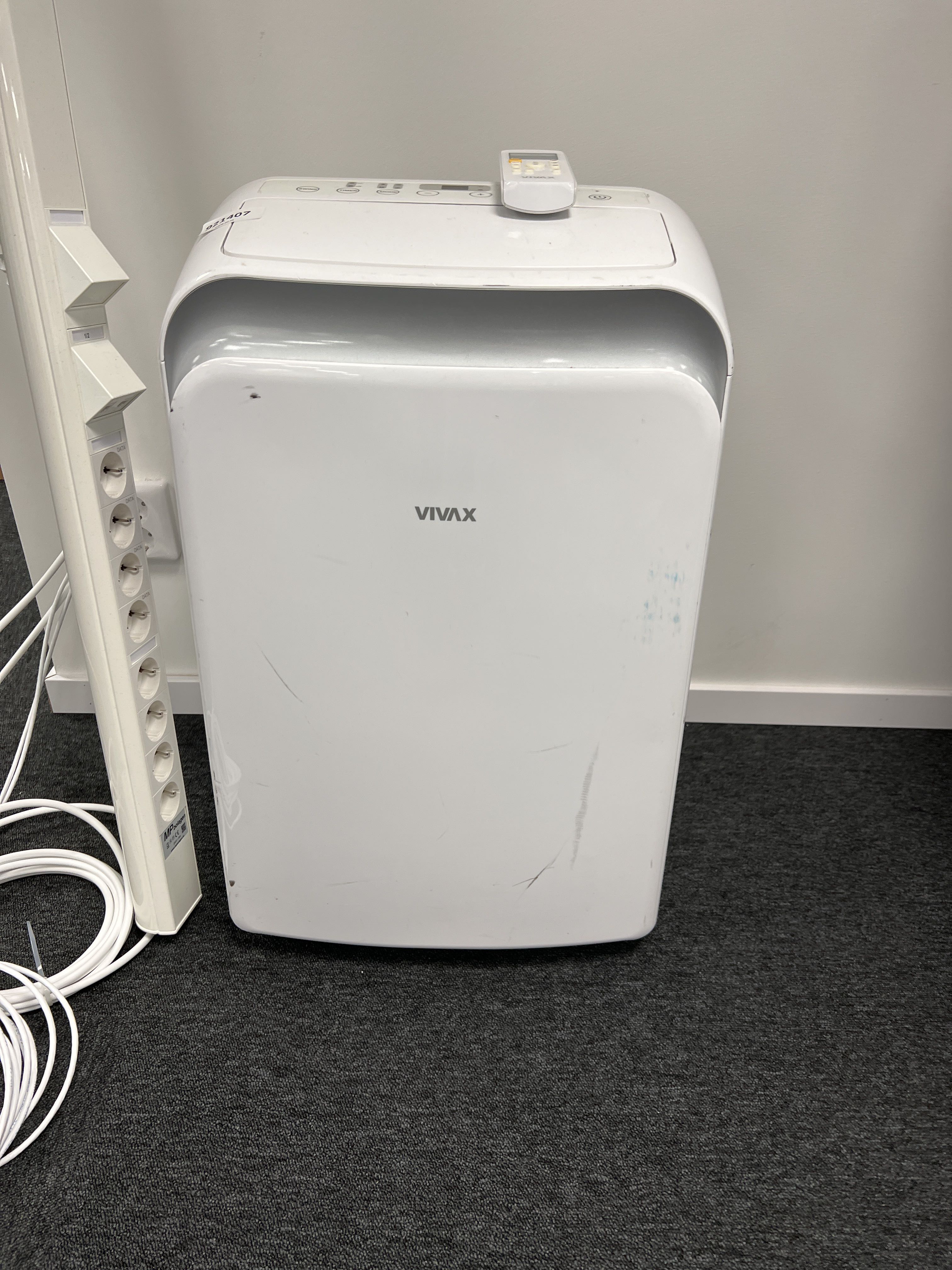 Ac, Vivax and electricity pole - PS Auction - We value the future ...