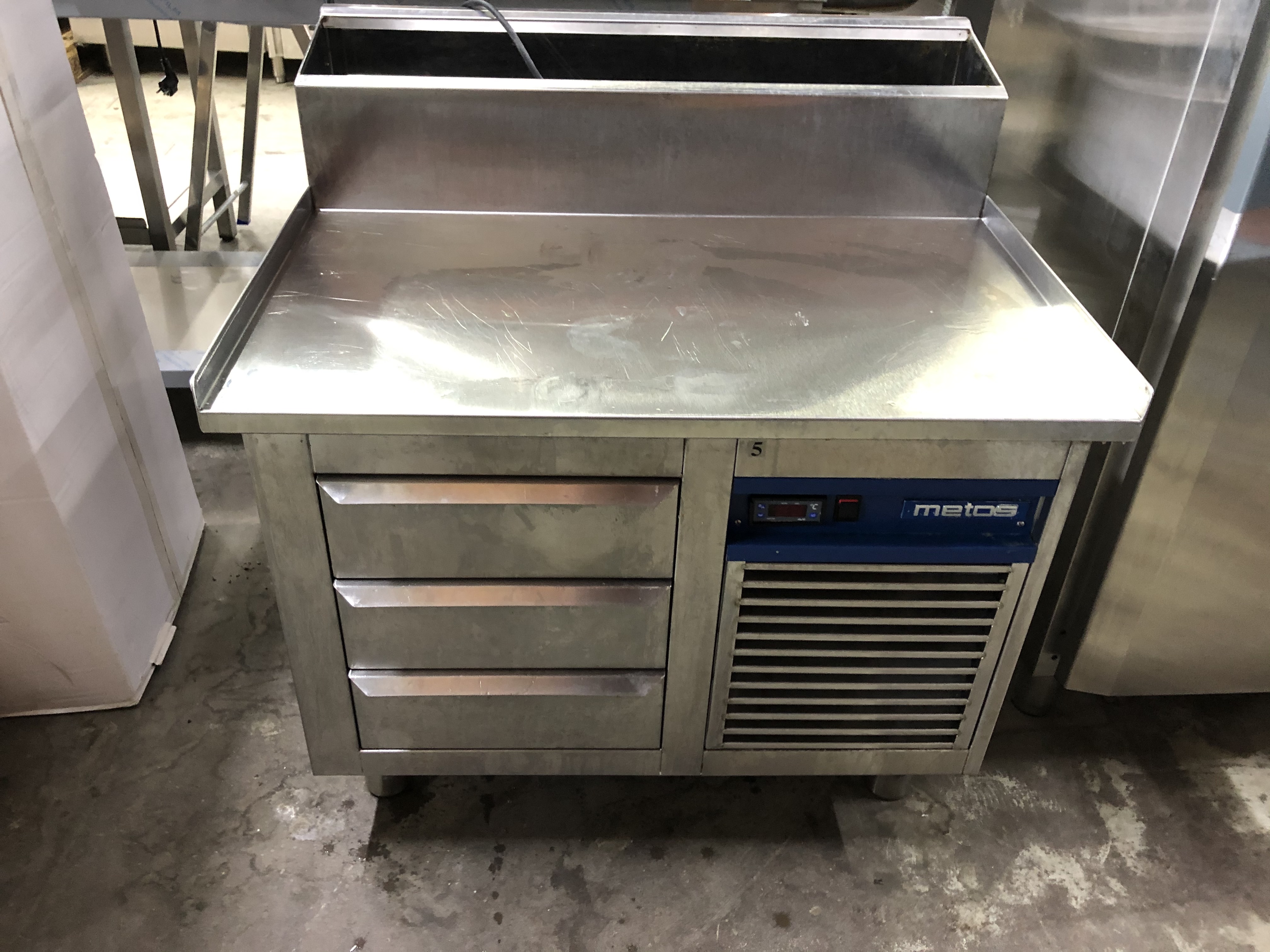 Grill refrigerator Bench Metos with 3 drawers for GN1 / 1 and cooling ...