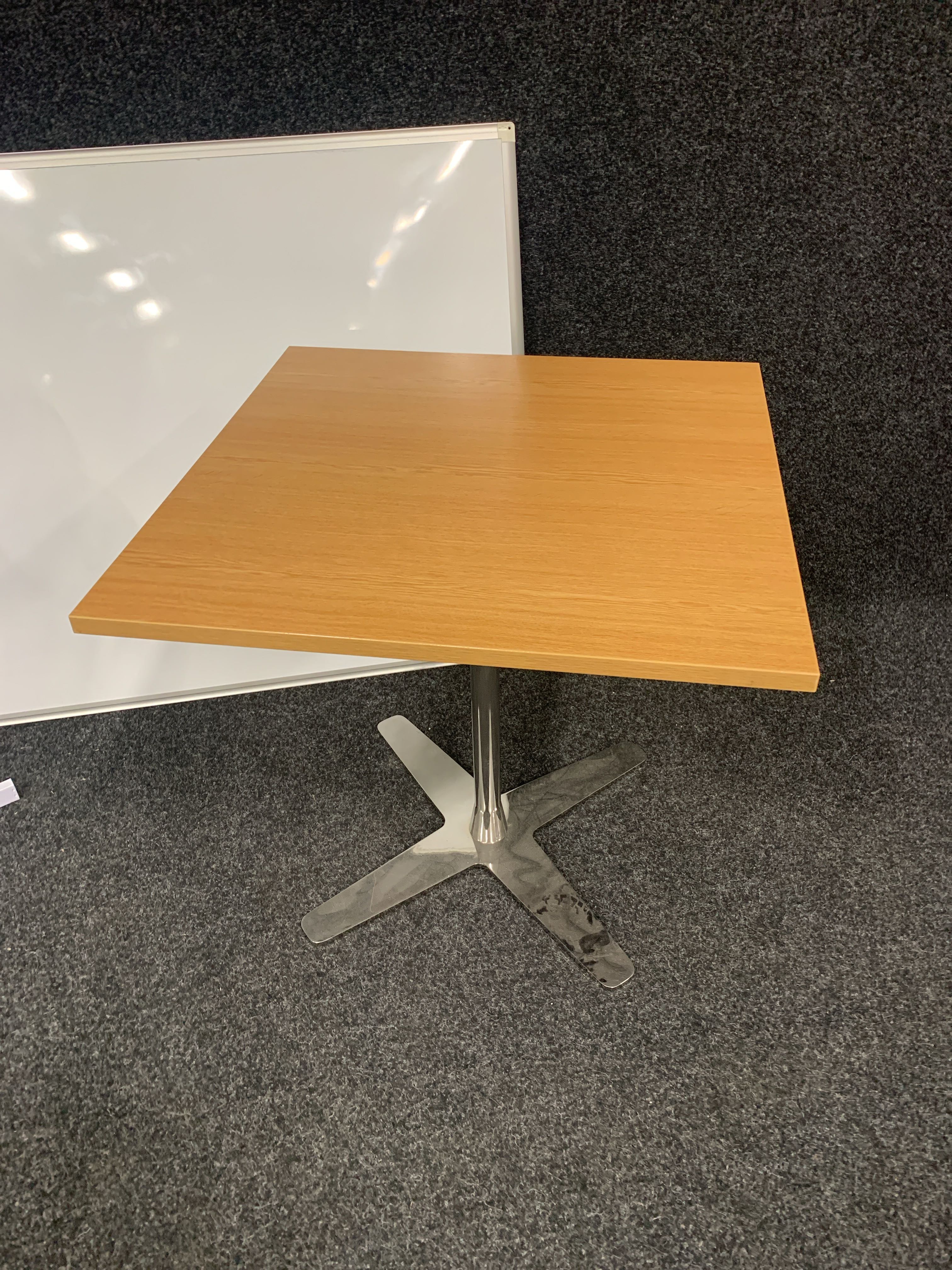 Floor fan, table & whiteboard - PS Auction - We value the future ...