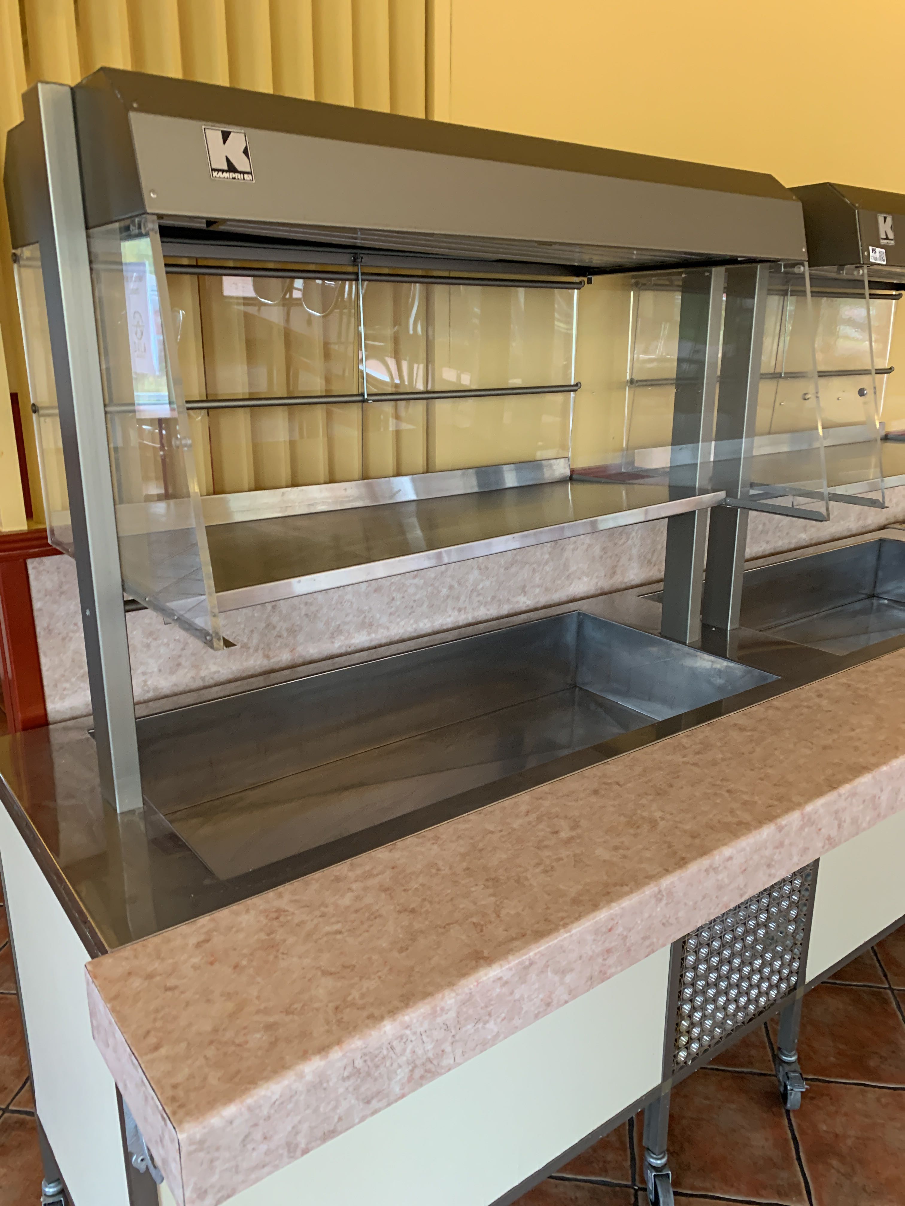 Cooling buffet on wheels with double cooling wells - PS Auction - We ...