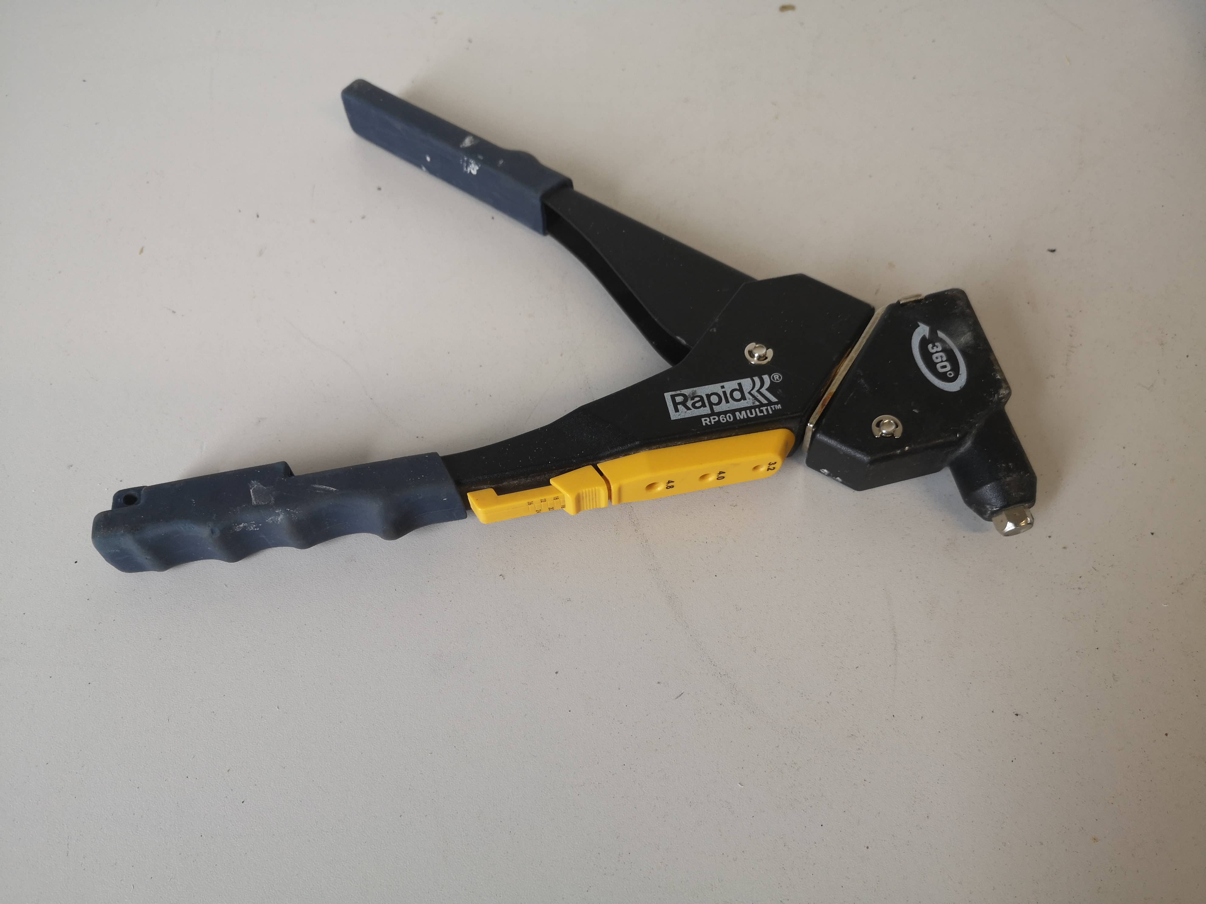 Popnitpistol Inget reservationspris! - Auktioner online - Nätauktioner ...