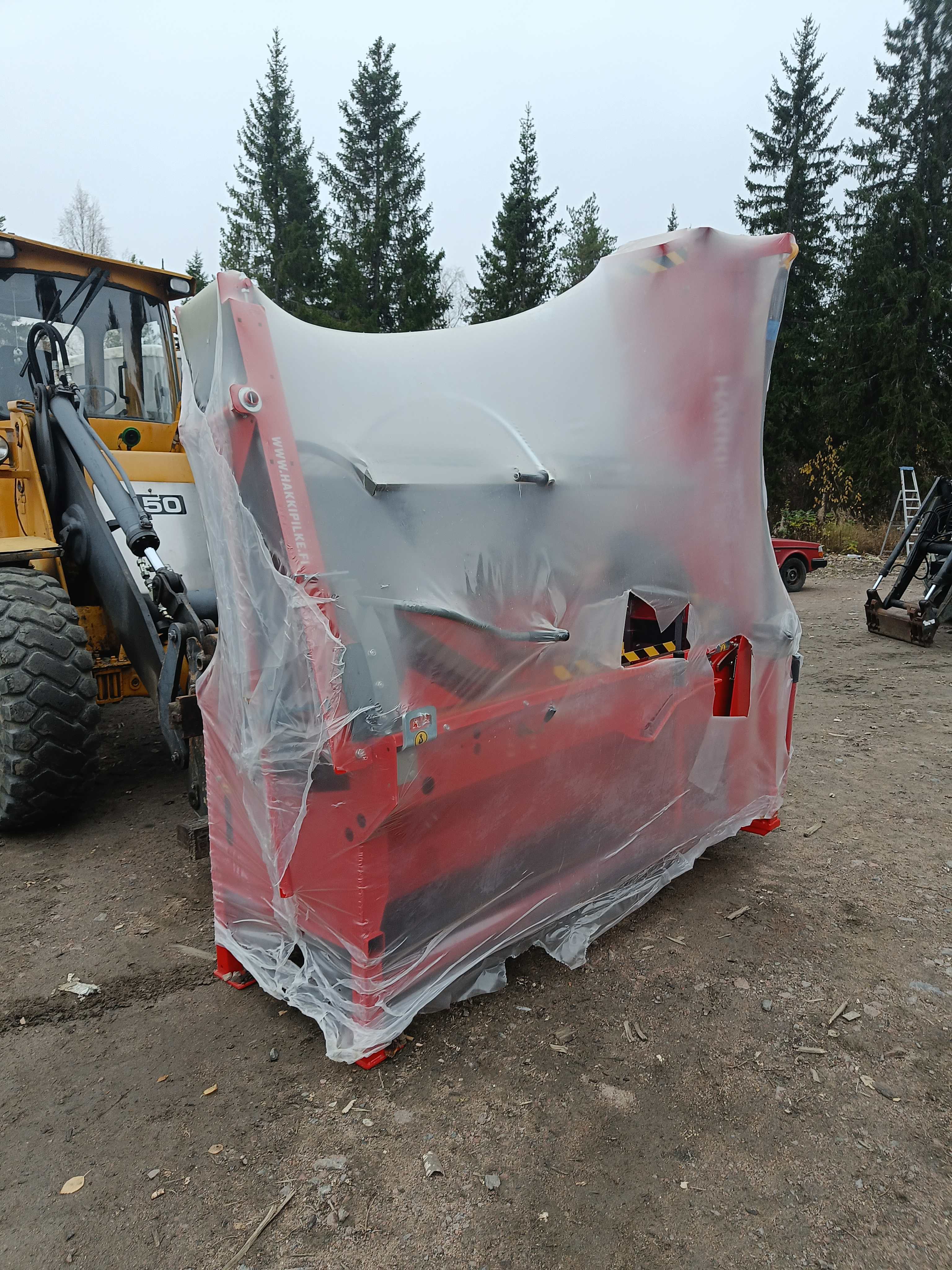 NY Vedmaskin Hakki Pilke Raven 33 TR - Auktioner online - Nätauktioner ...