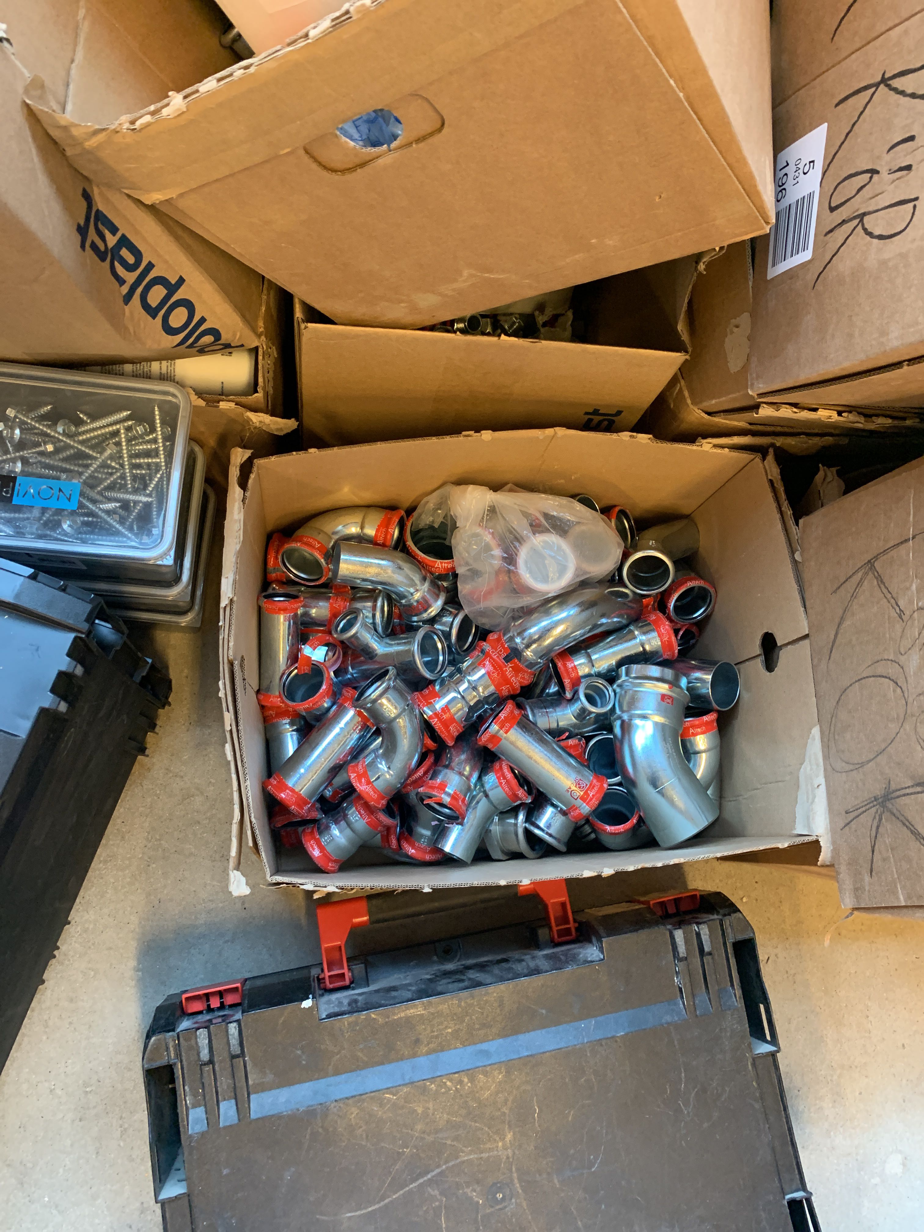Boxes with pipes, t-bends, screws and more - PS Auction - We value the ...