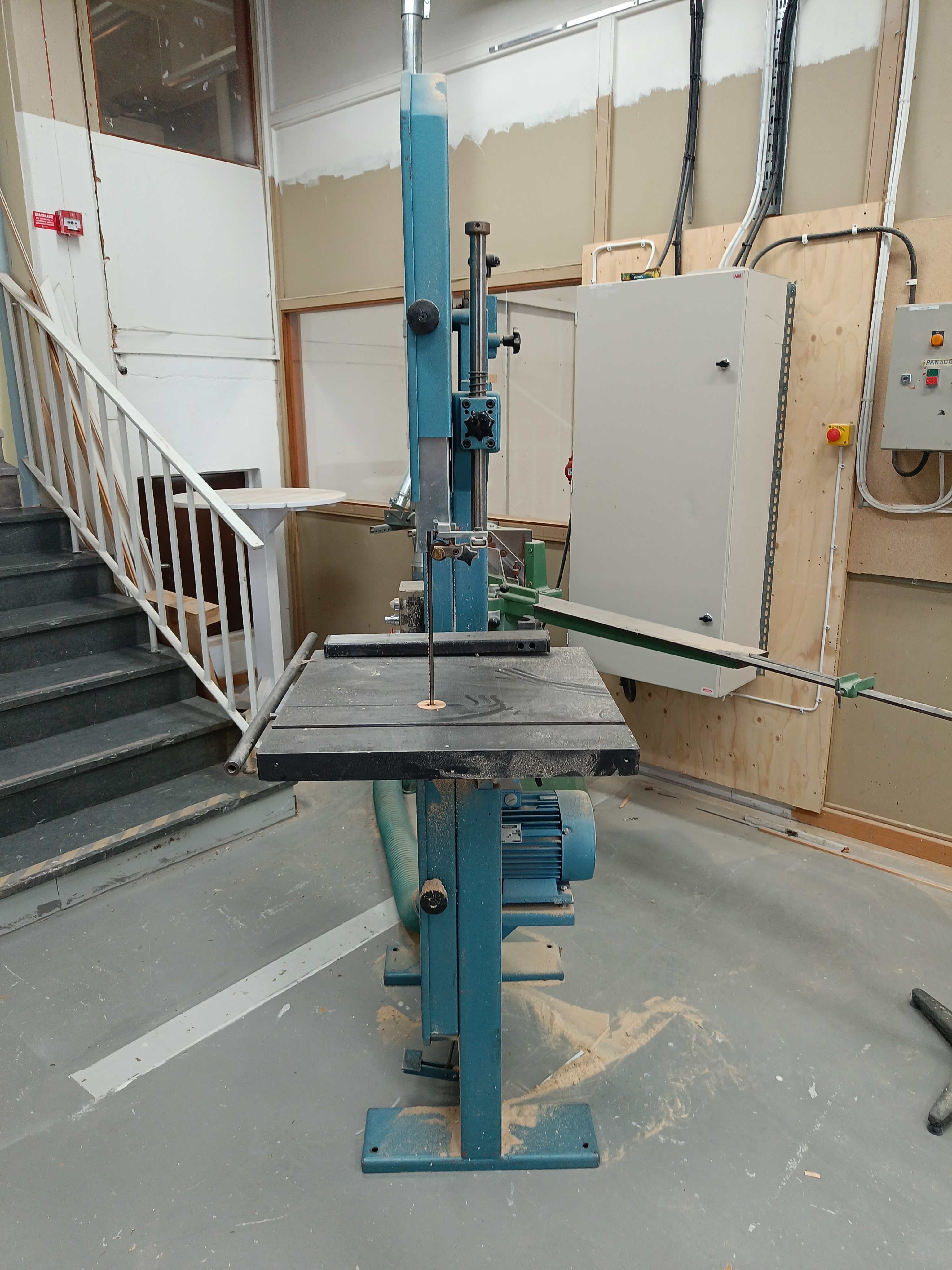 Bandsaw Lini-Machines LBS570 - PS Auction - We value the future ...