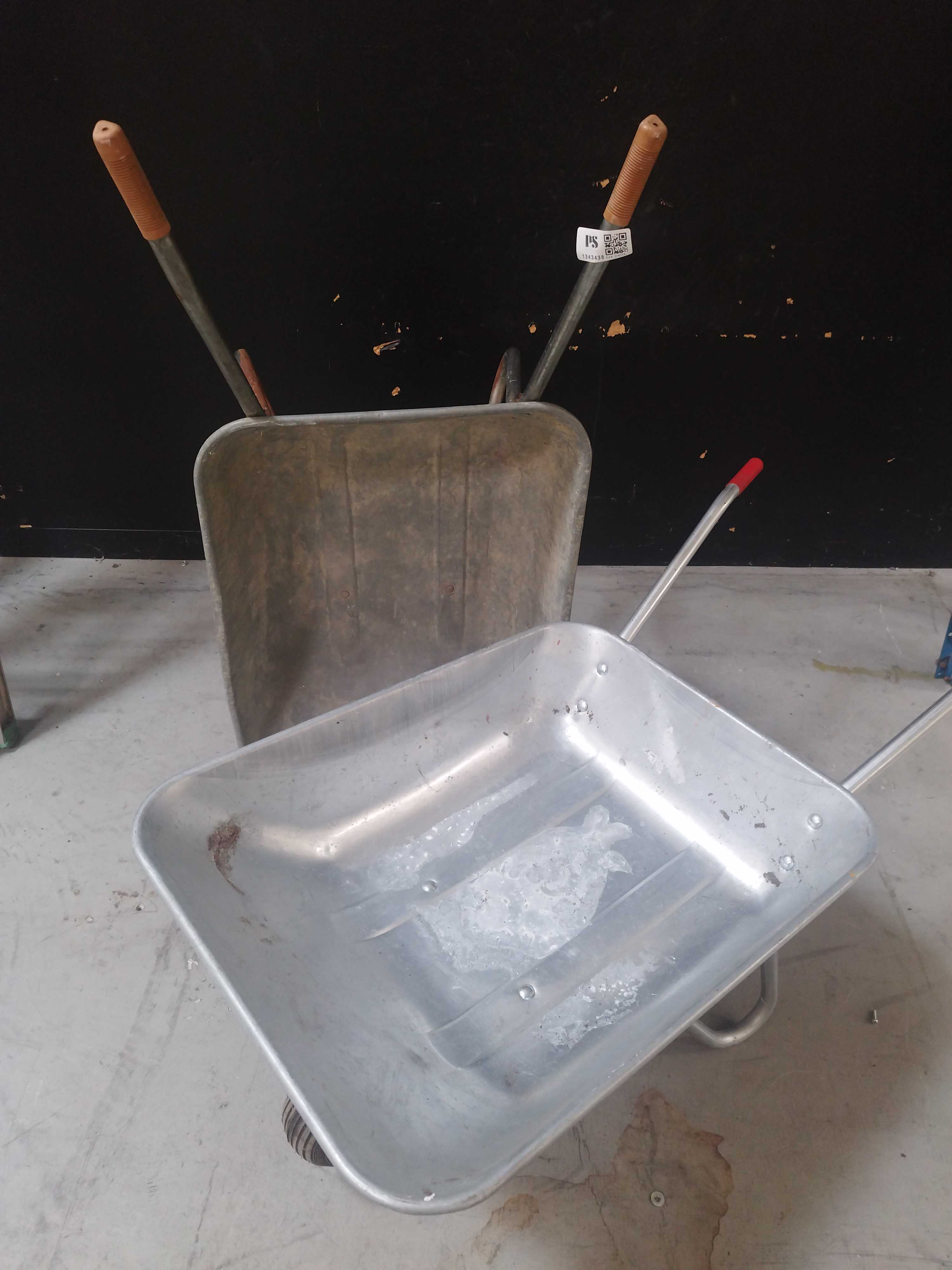 Wheelbarrows, 2 pcs – galvanized steel, pneumatic tires, various ...