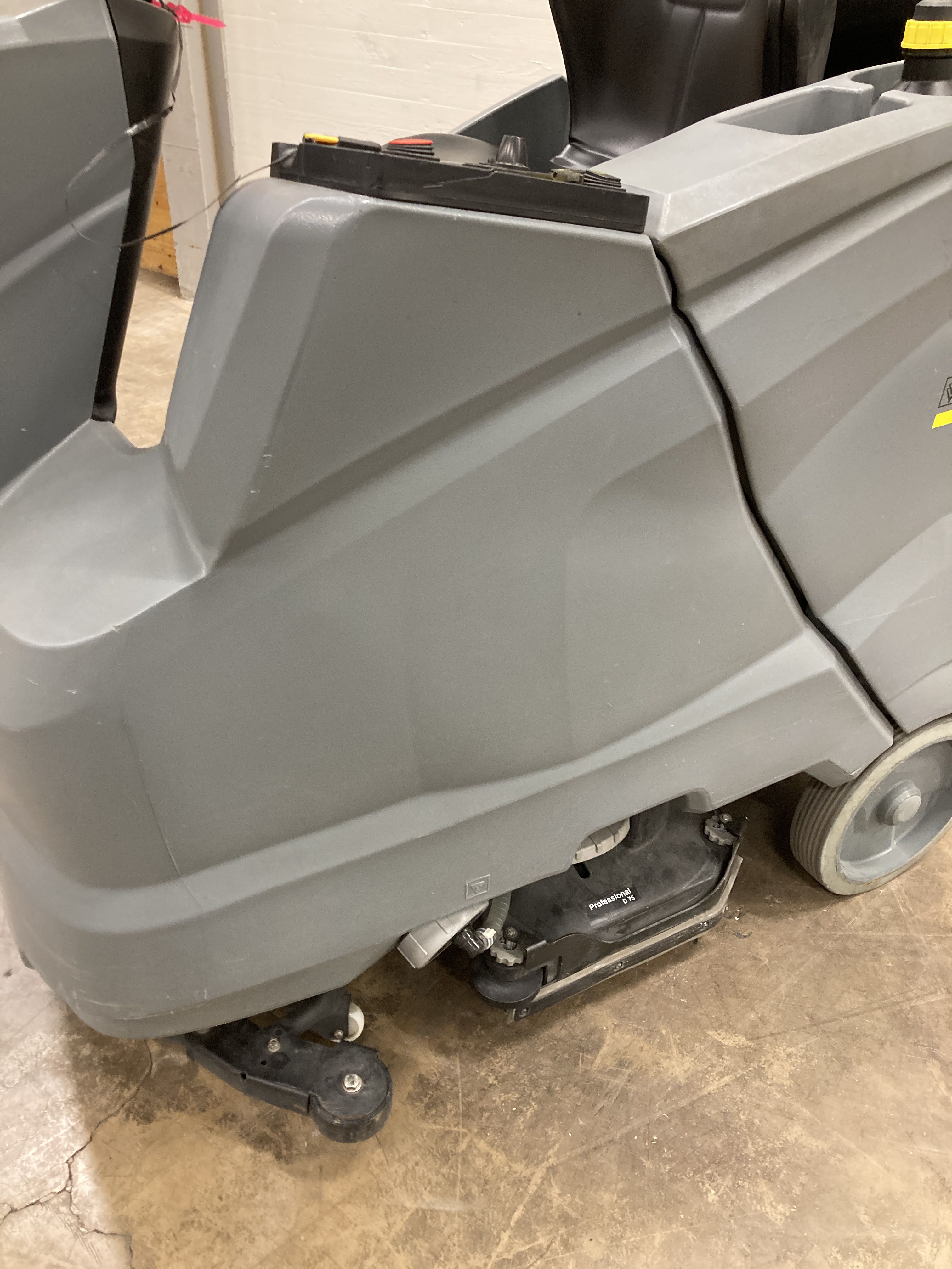 Städmaskin Kärcher B150 R - 2015 - 261h - Auktioner online ...