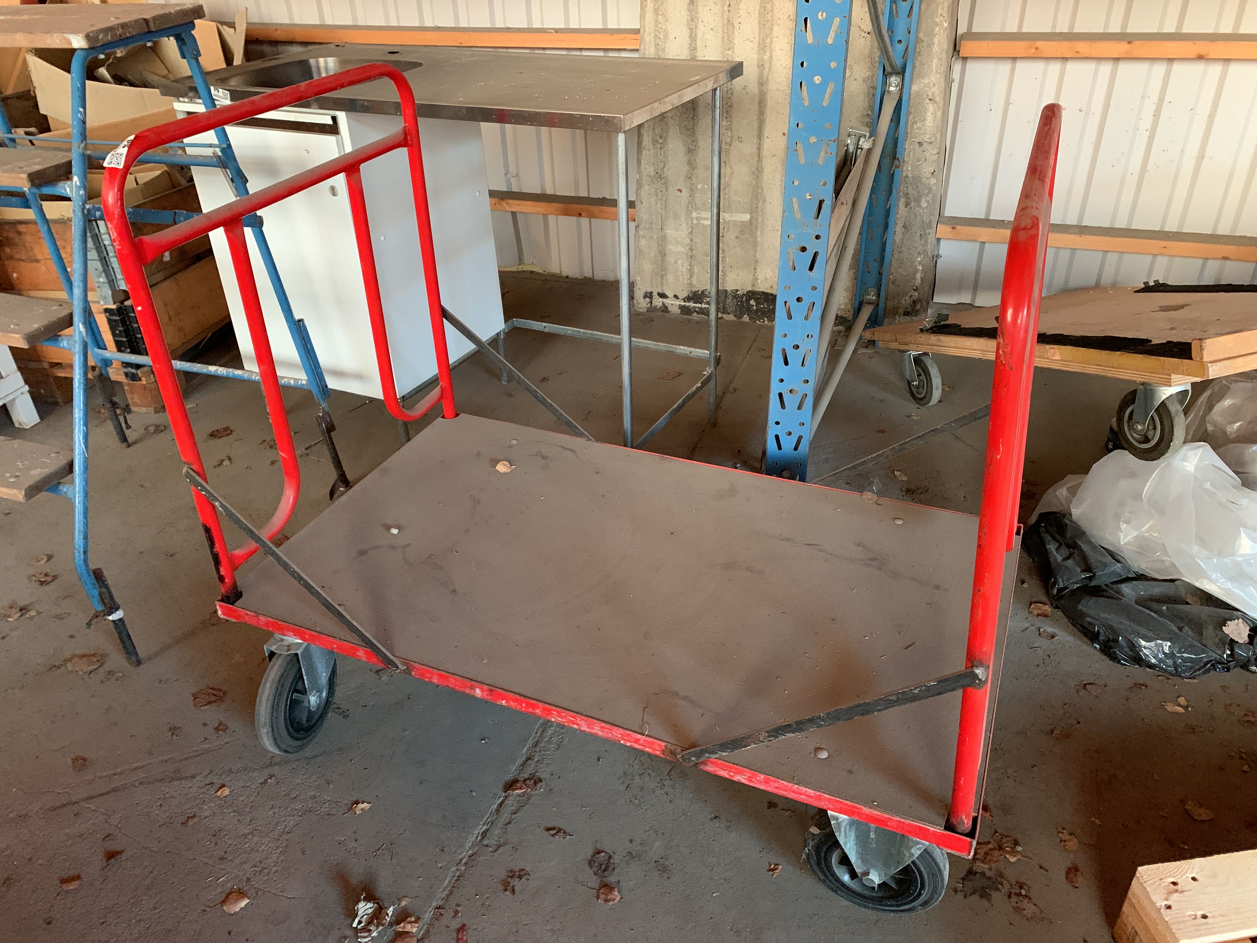 Stock trolley and step trestle - PS Auction - We value the future ...