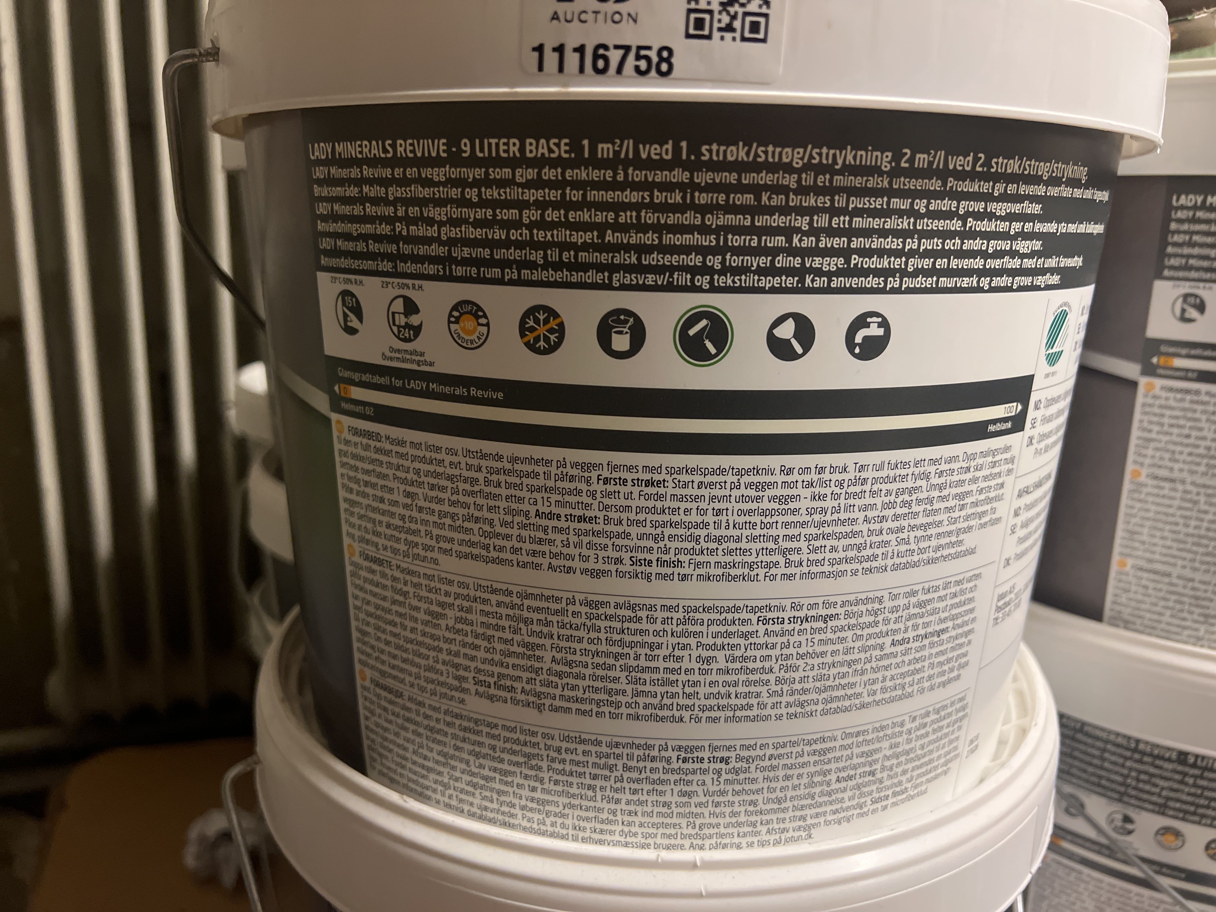 Färg Lady Minerals Revive 18 burkar a 9 liter - Auktioner online ...