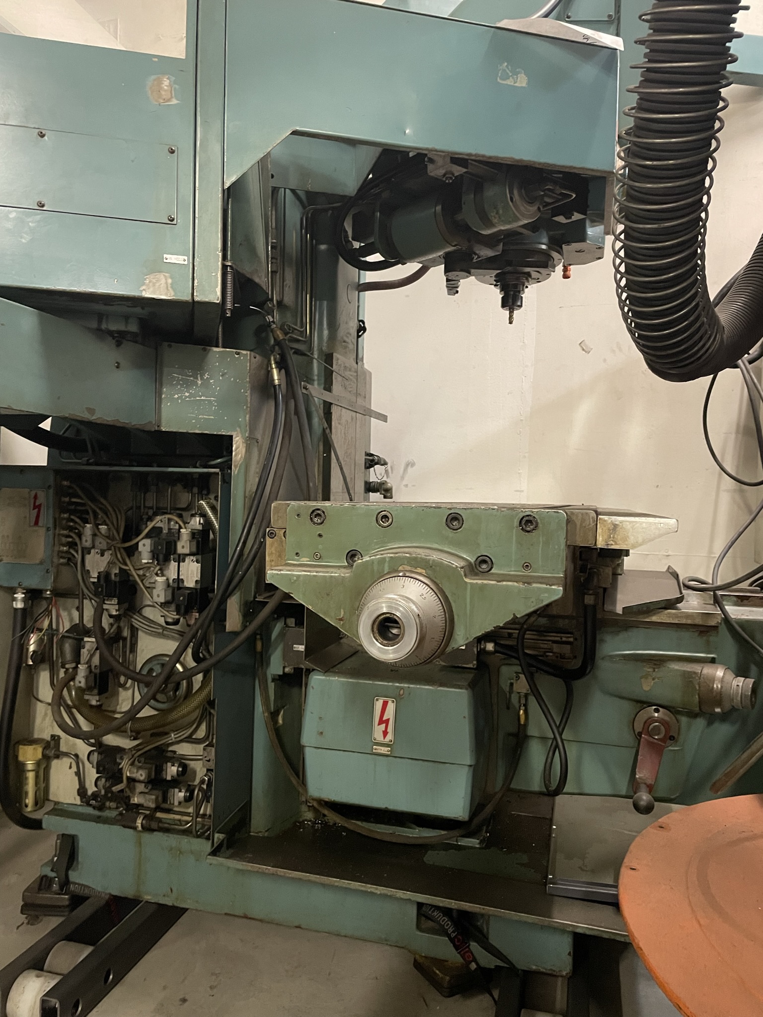 Milling machine Sajo VMC300 - PS Auction - We value the future ...
