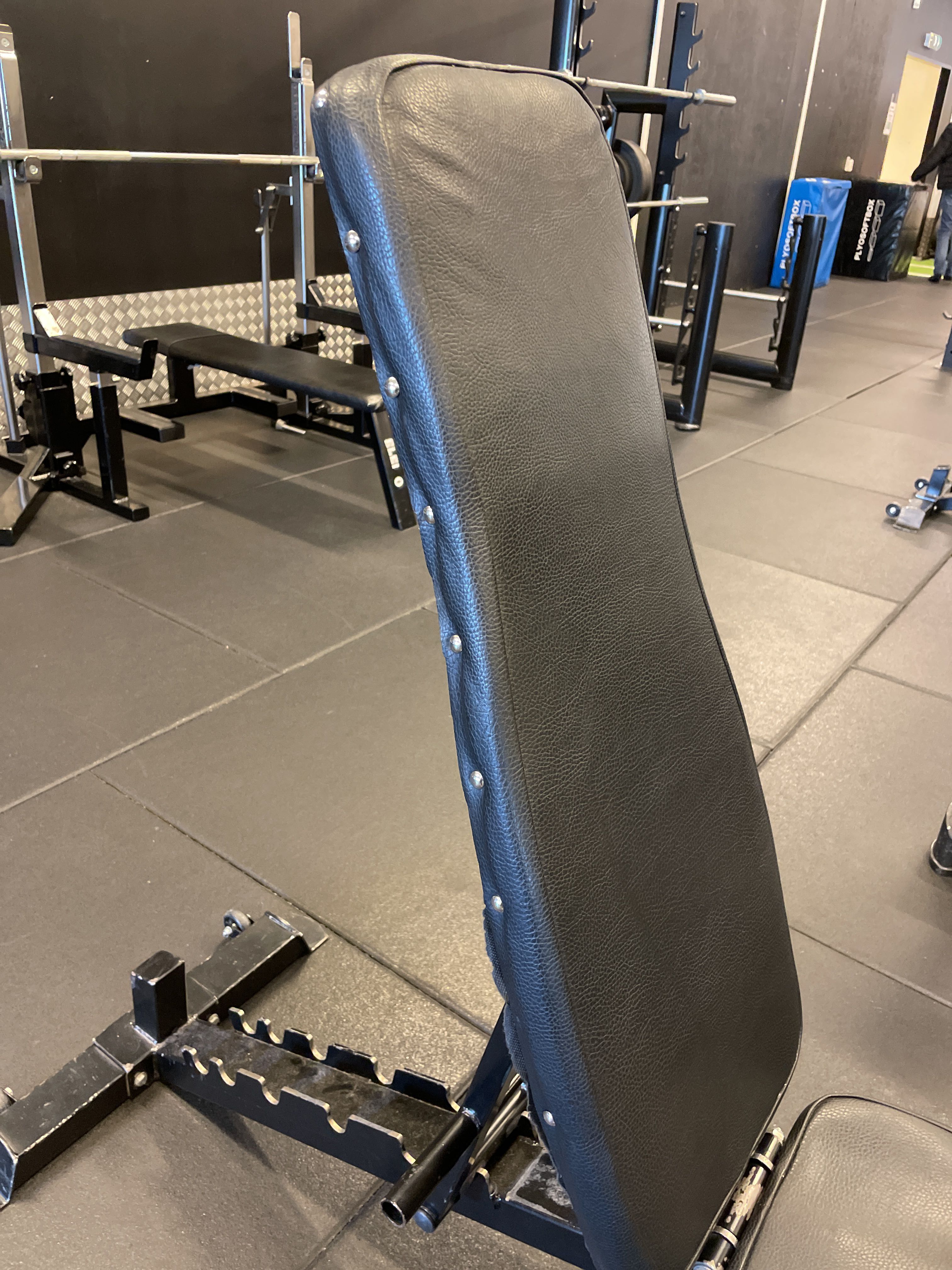 Adjustable bench - PS Auction - We value the future - Largest in net ...