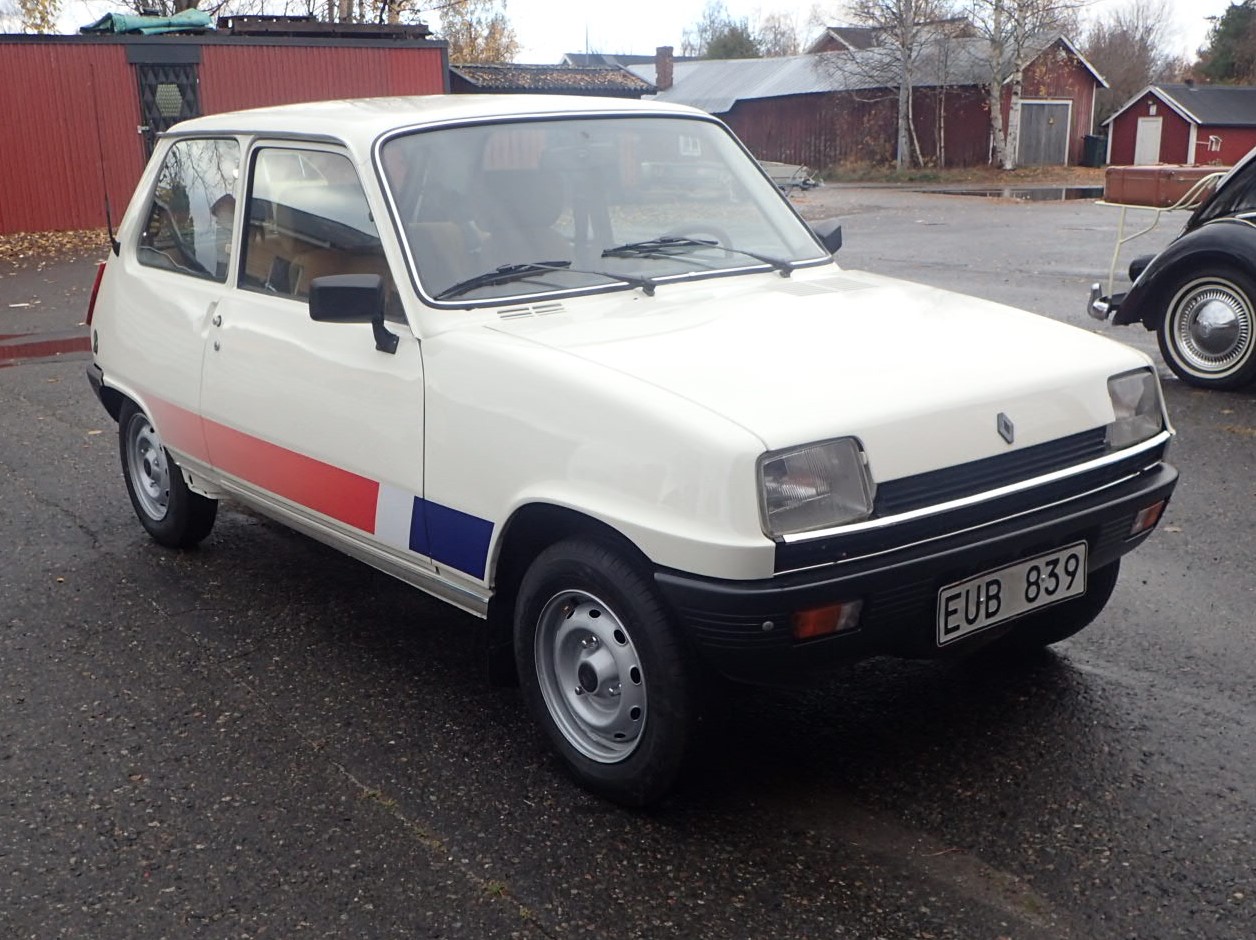 Renault 5 TS 122400, 1982, 63 hk - Auktioner online - Nätauktioner ...