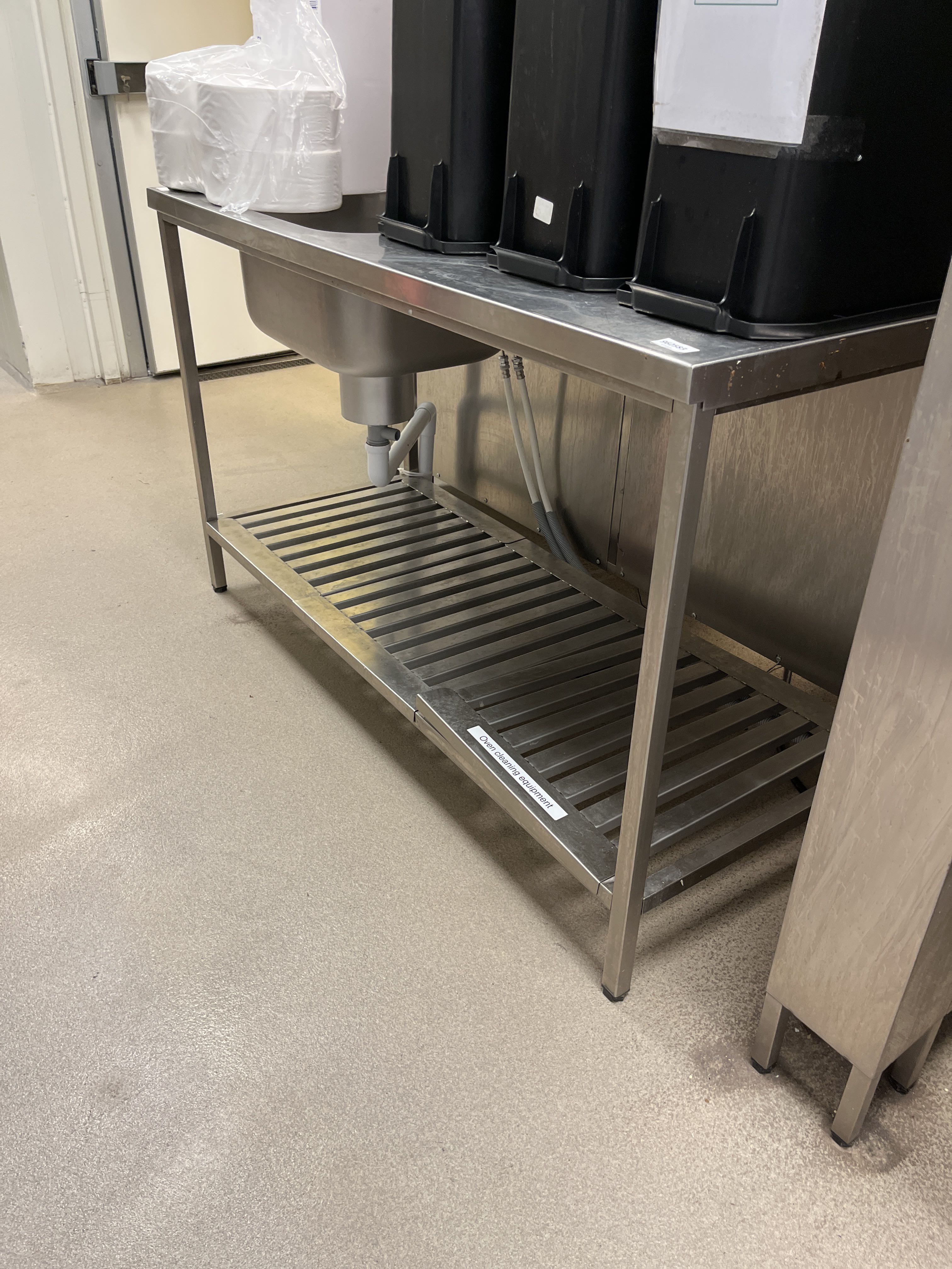 Rostfri diskbänk med vask - Auktioner online - Nätauktioner ...