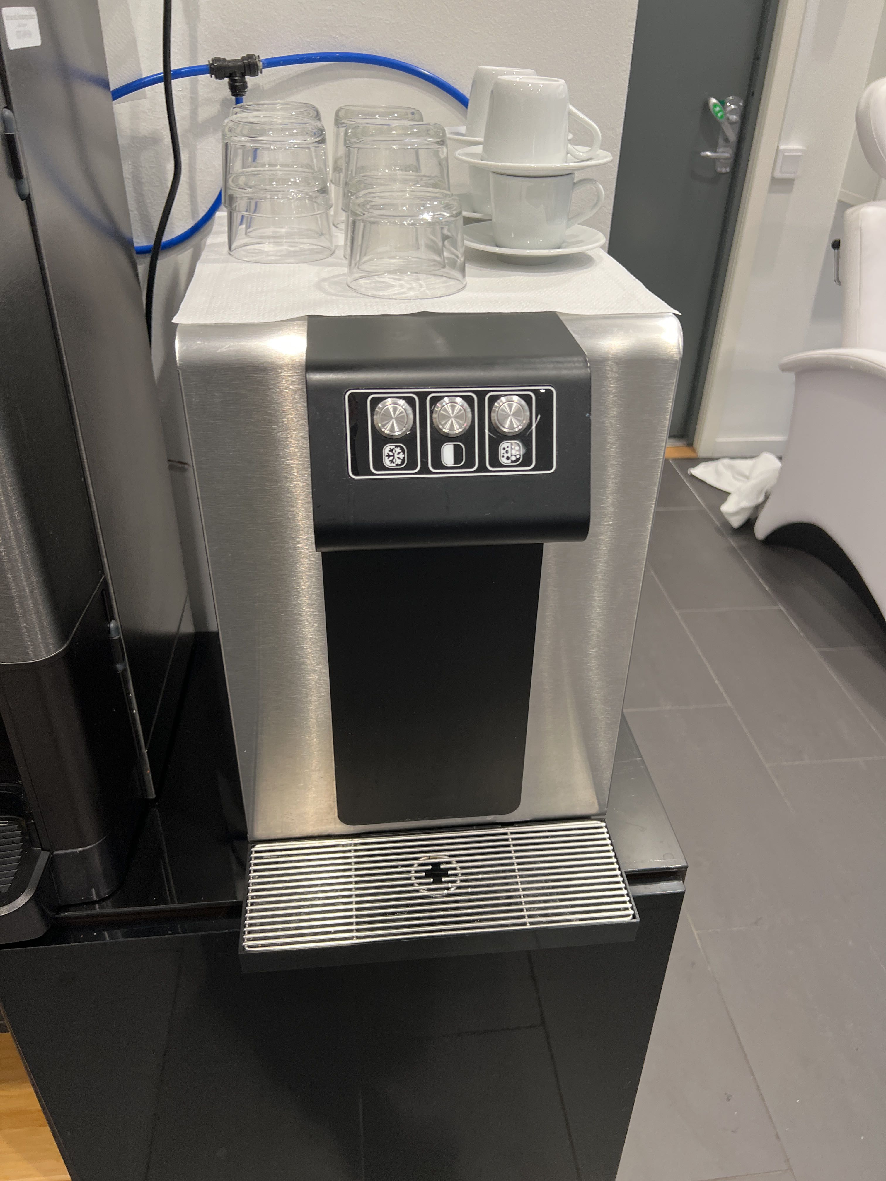 Vattenautomat Blupura Blusoda 45 Fizz - Auktioner online - Nätauktioner ...
