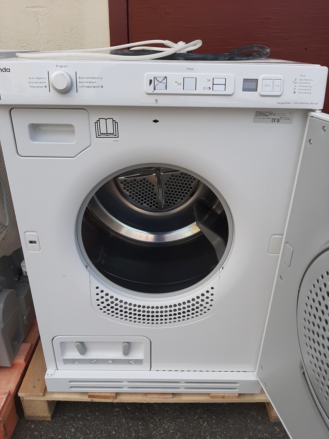 Electric cooker, Washer & Dryer Cylinda / Electrolux - PS Auction - We ...