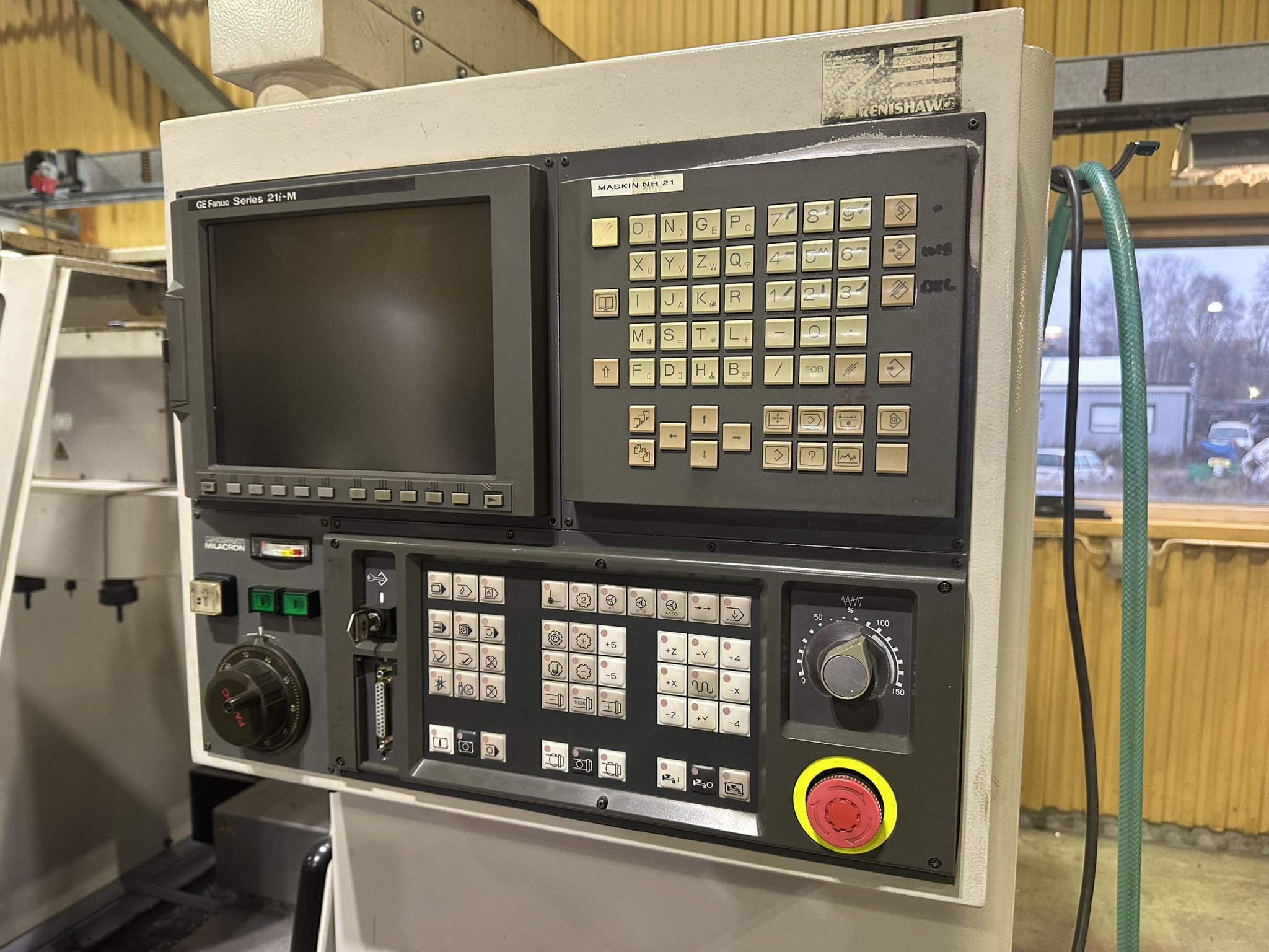 CNC milling machine Cincinnati Dart BT40 - PS Auction - We value the ...